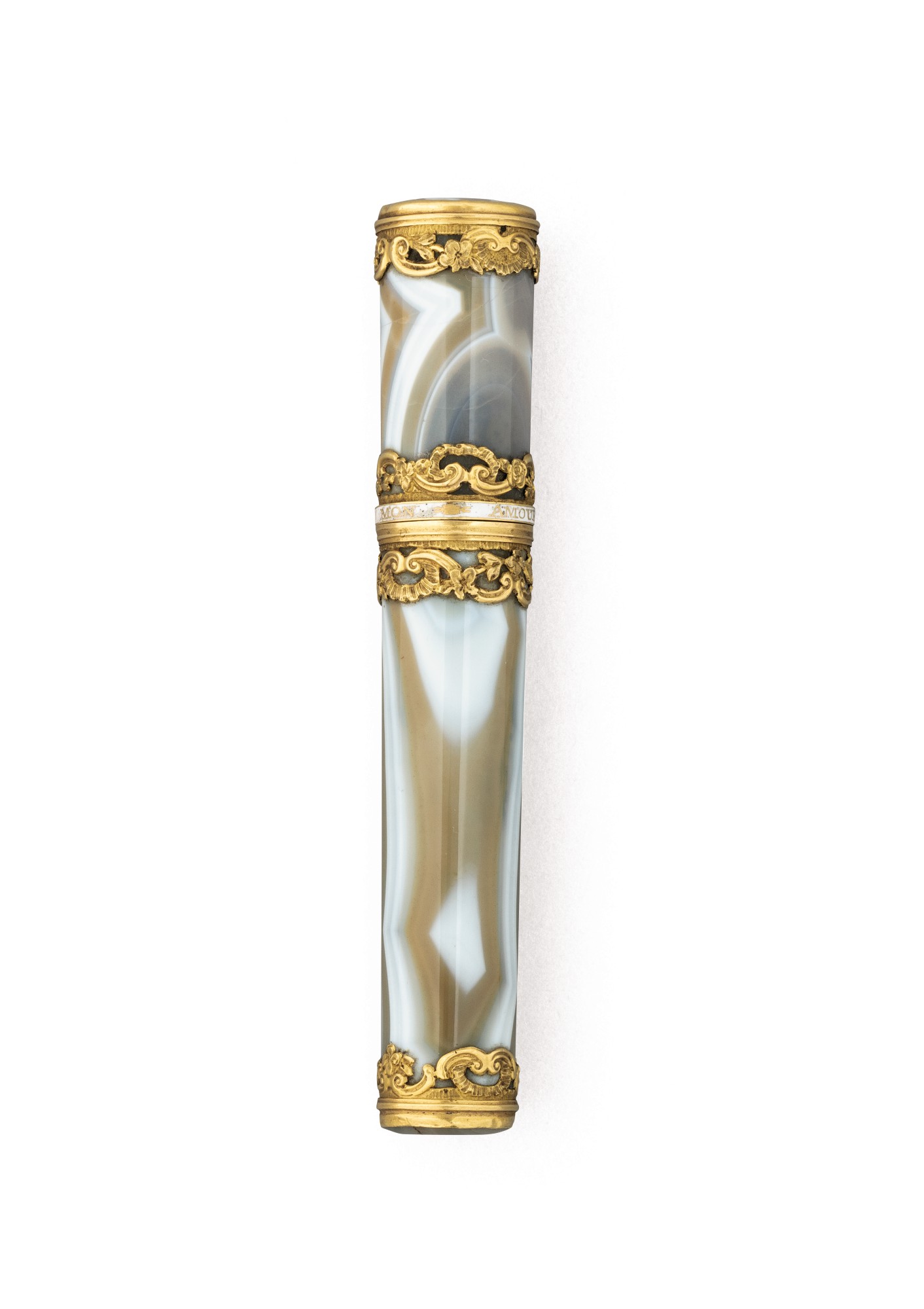A gold-mounted agate bodkin case, English, circa 1765 | Doha / Paris ...