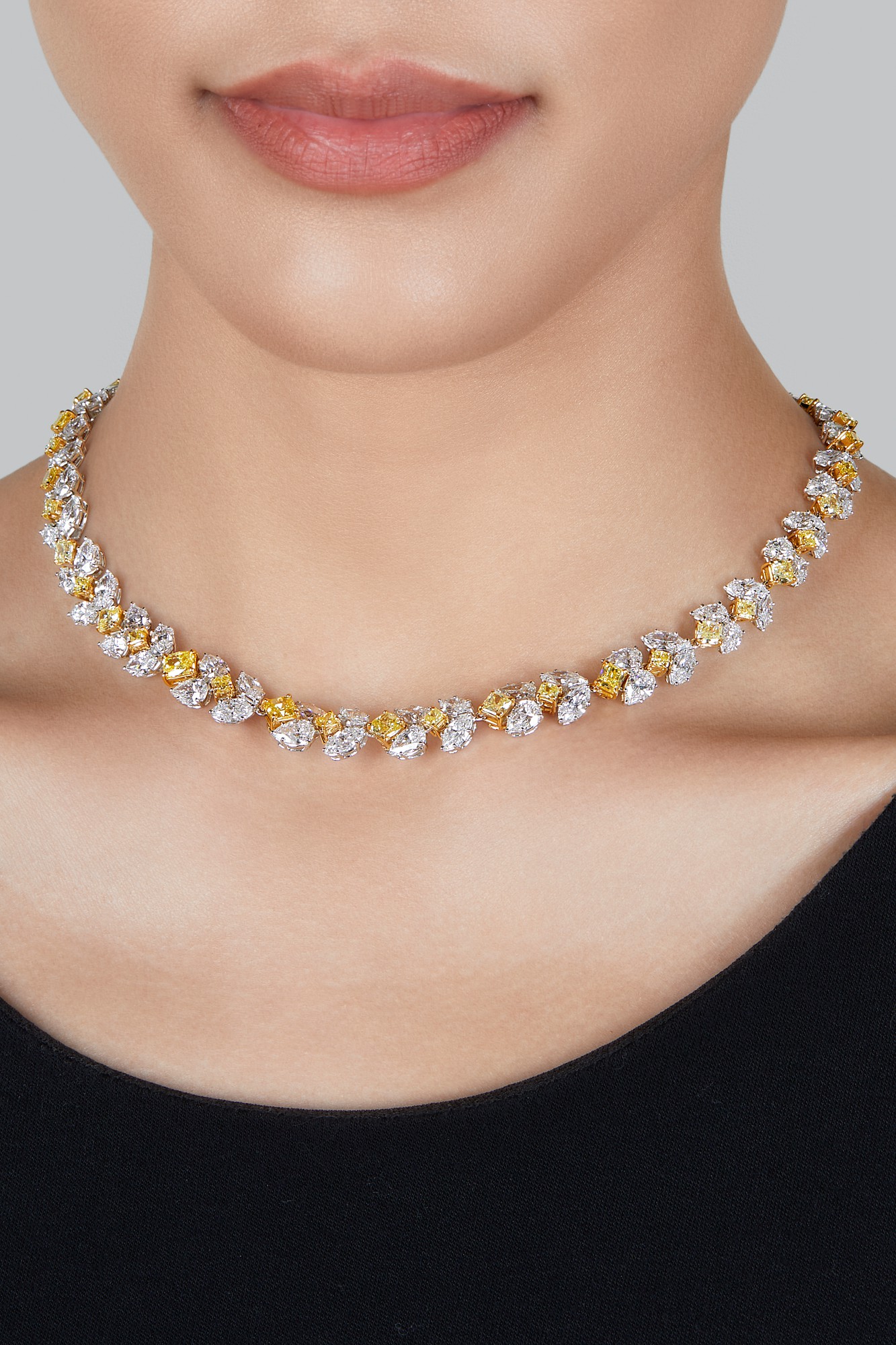 Graff | Colored Diamond and Diamond Necklace | Magnificent Jewels ...