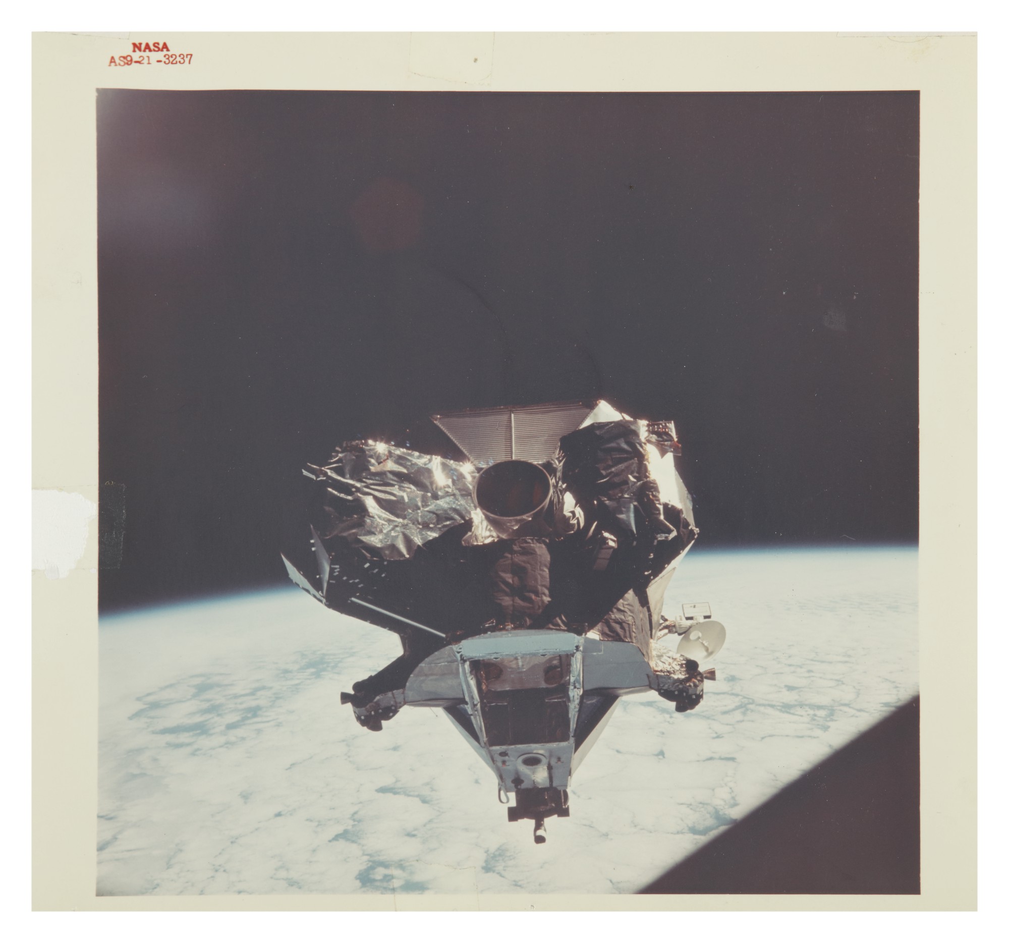 [APOLLO 9] LUNAR MODULE "SPIDER" ABOUT TO DOCK. VINTAGE NASA "RED ...