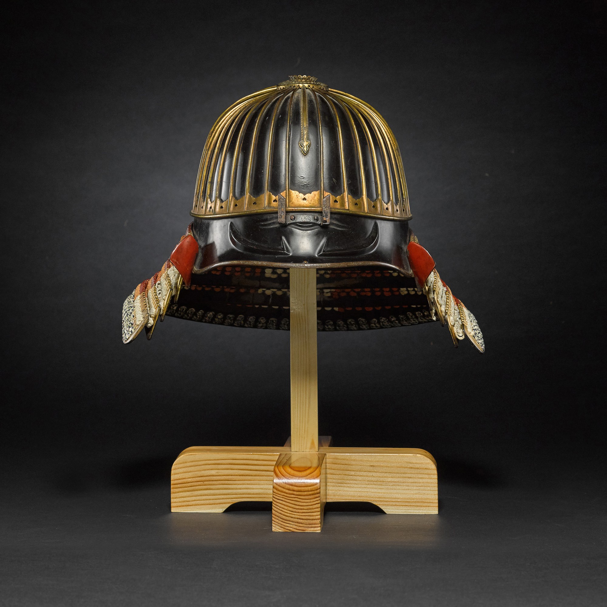 A fine Nimai-do gusoku [armour] |The kabuto Momoyama period, late 16th ...