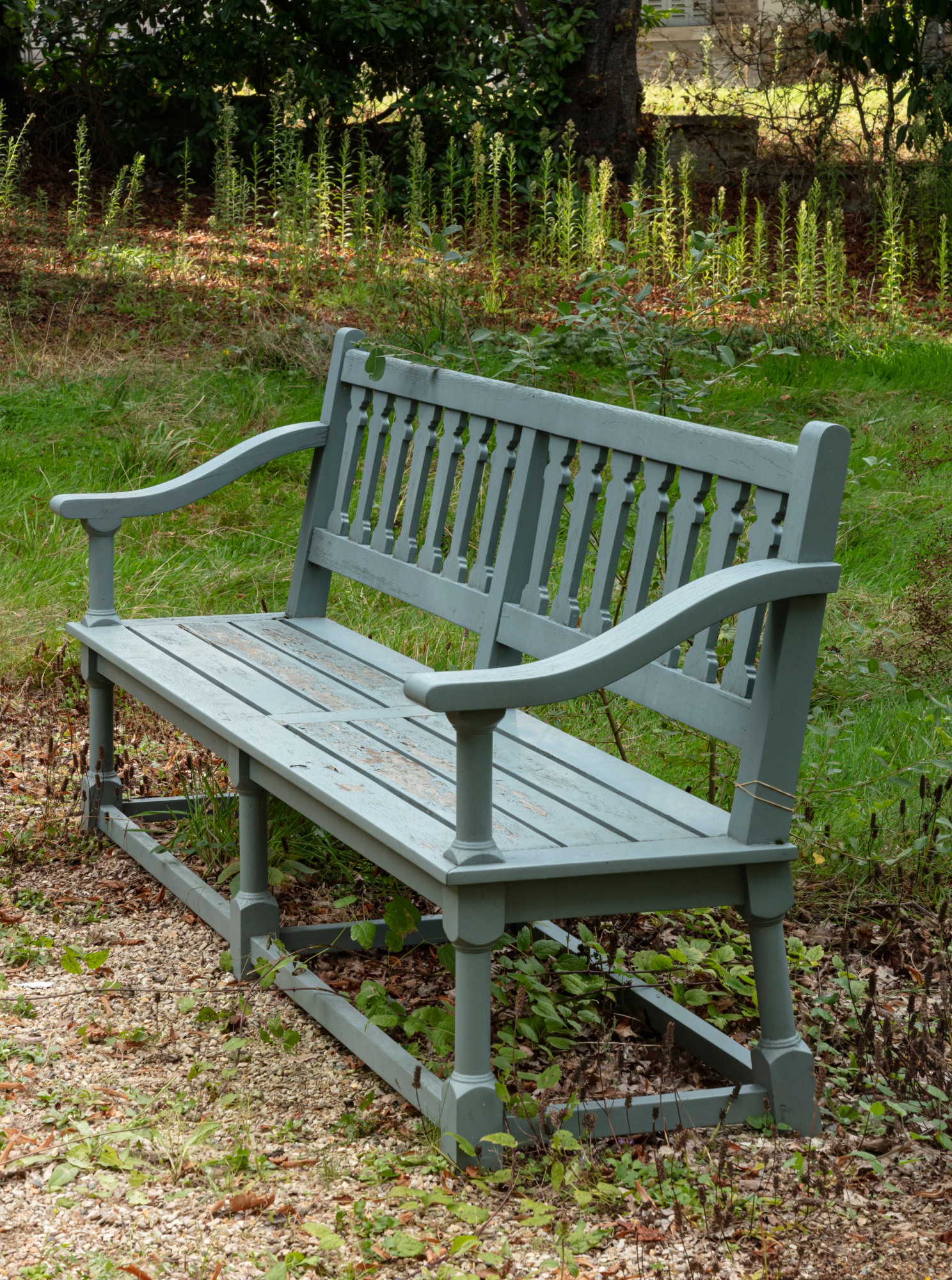A pair of benches, "Marly" model, Tectona | Paire de bancs, modèle ...
