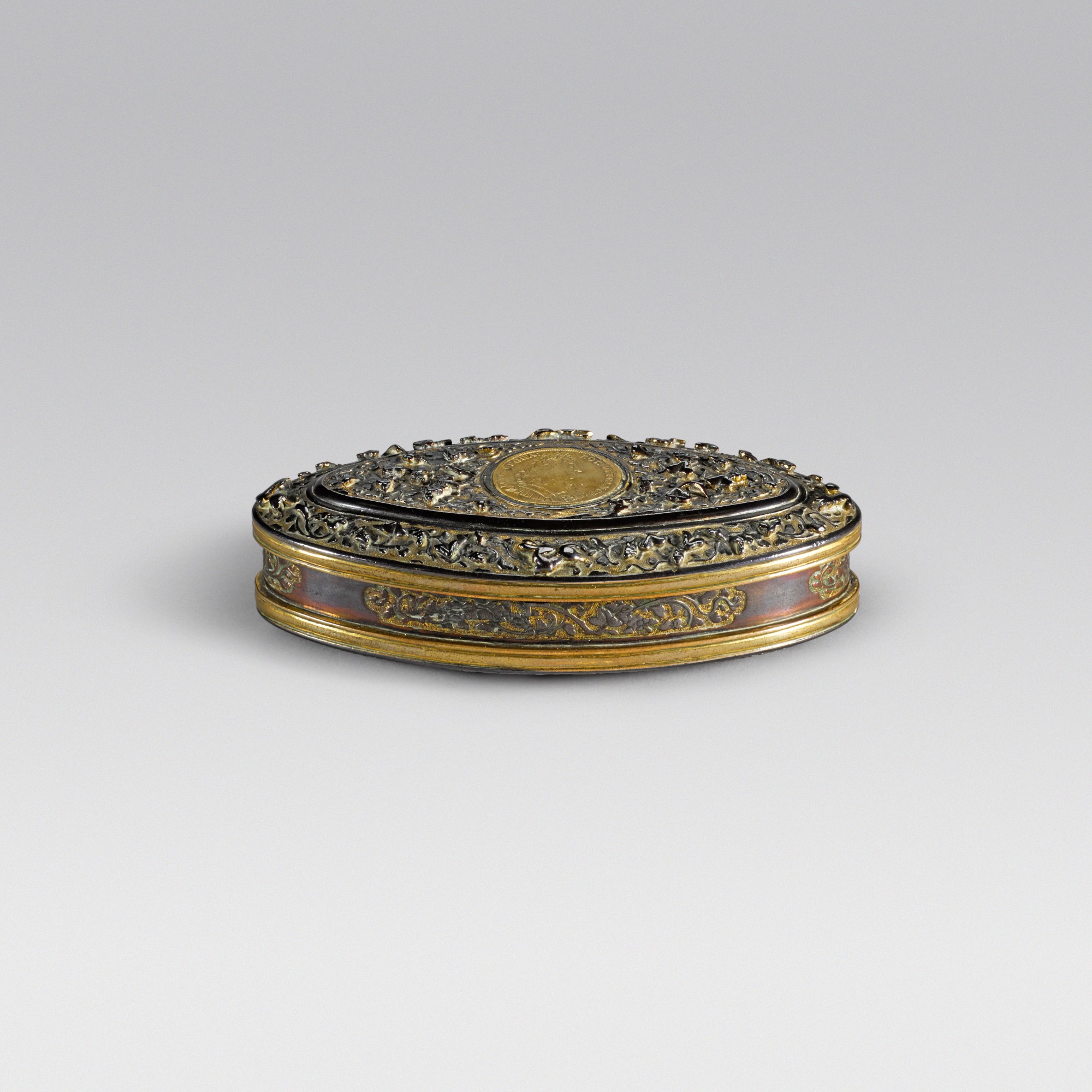 A SAWASA-WARE BOX AND COVER, 18TH CENTURY | Fine Japanese Art | 2020 ...