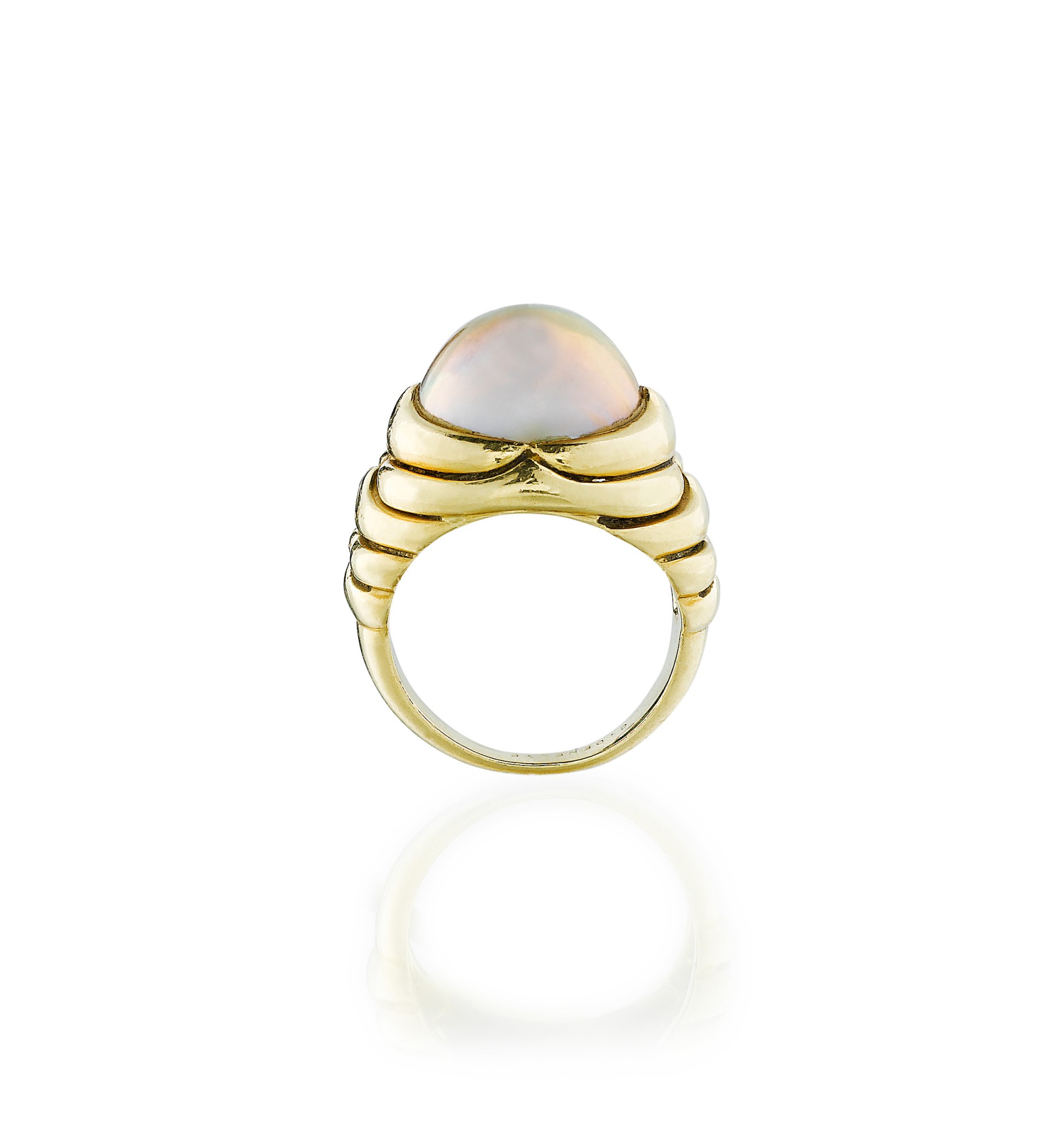 Fred | Bague perle mabé, "Catherine Deneuve" | Mabé pearl ring, 'Catherine Deneuve' | Fine ...