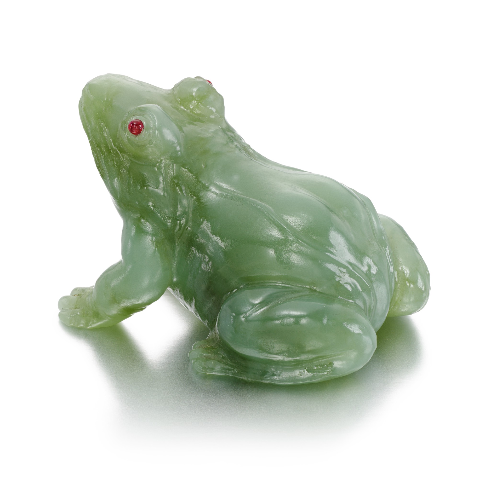 A Fabergé jewelled bowenite model of a seated frog, St Petersburg ...