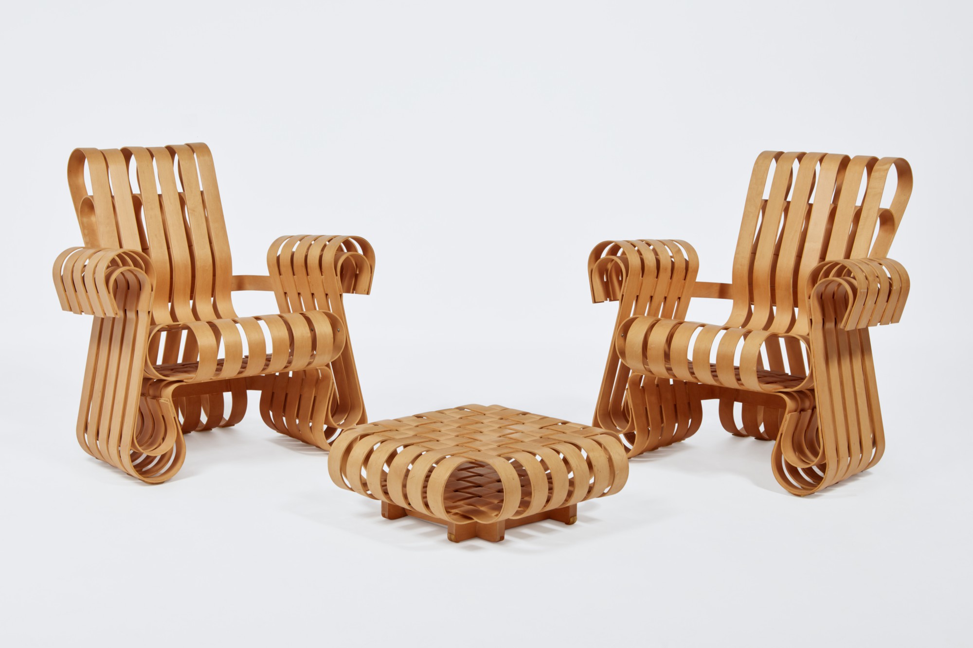 Frank Gehry, Pair of "Power Play" Armchairs and Ottoman | Design | 2021 ...