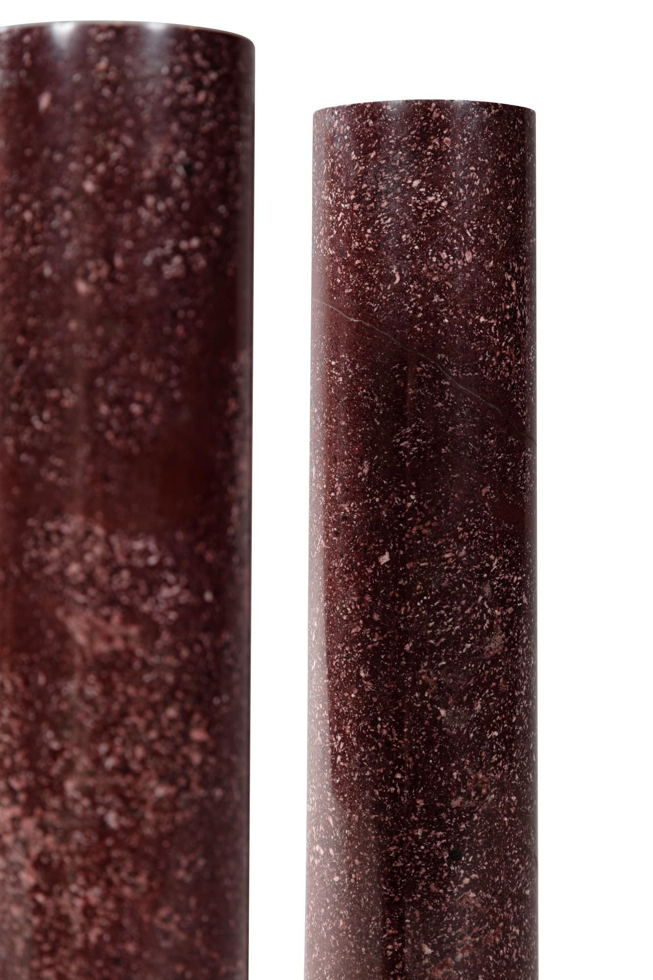 A pair of porphyry columns | Paire de colonnes en porphyre | Autour de ...
