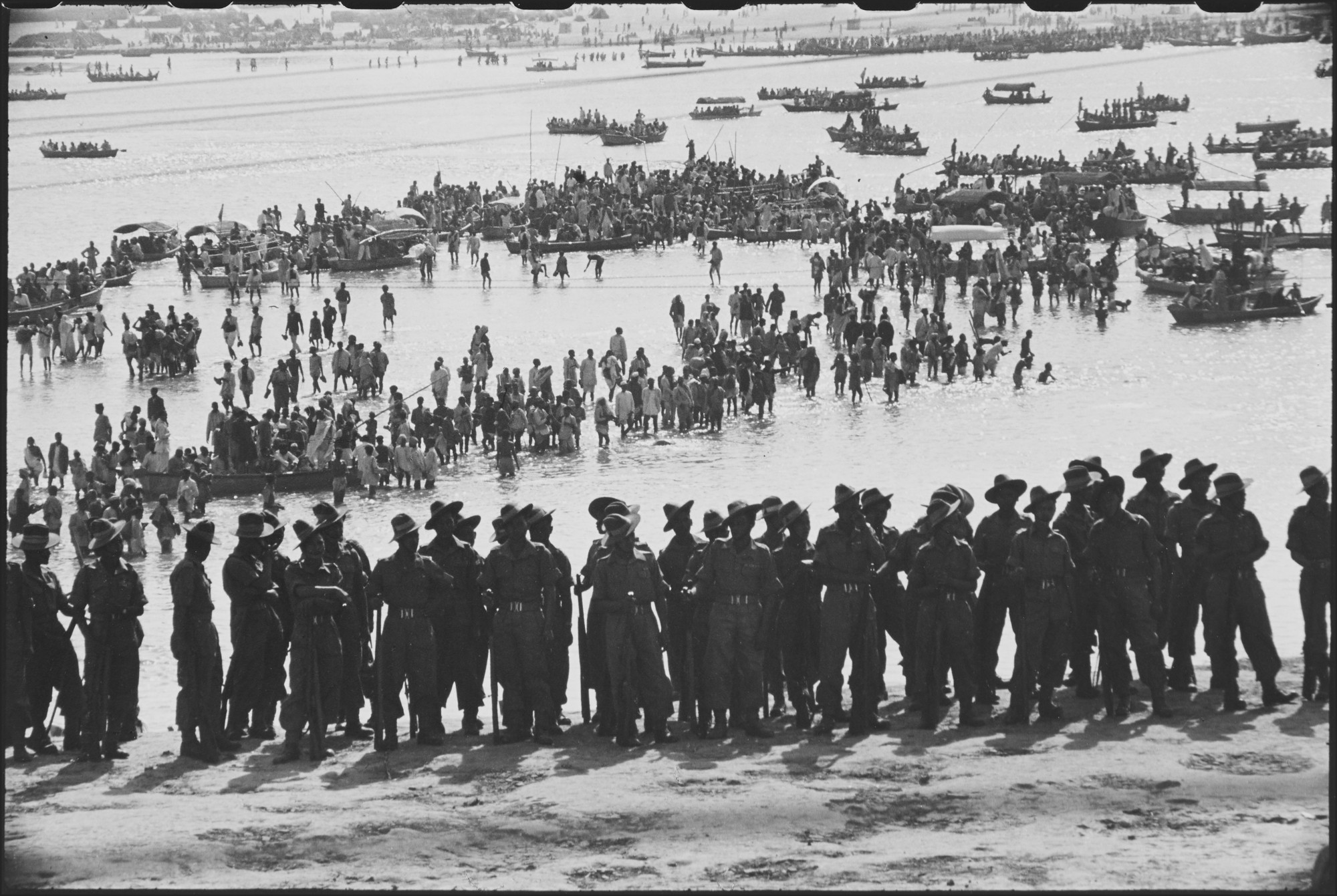 Jumna River, Agra, India | The World of Henri Cartier-Bresson ...