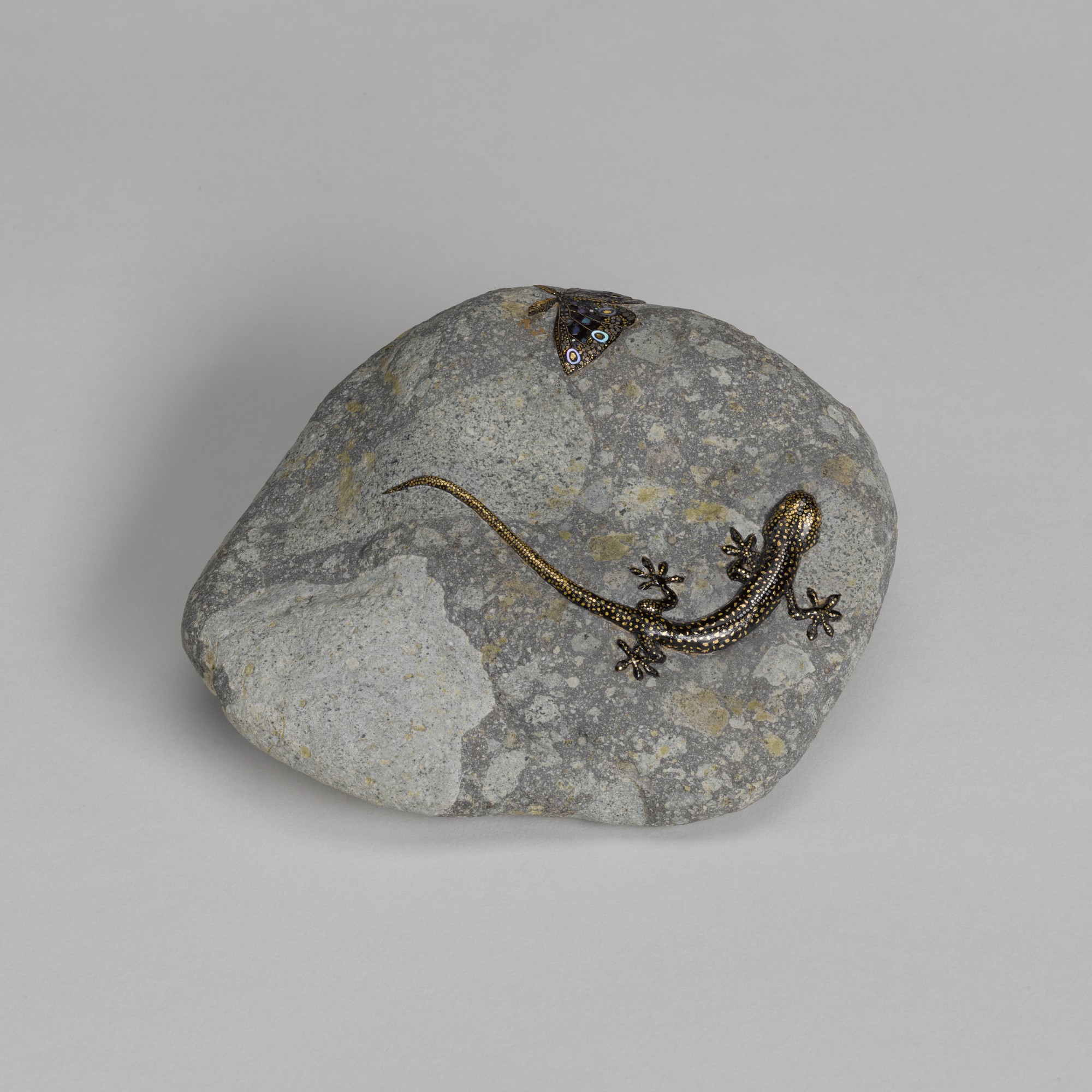 Saratani Tomizo (b. 1949) | A lacquered stone sculpture | Showa period ...