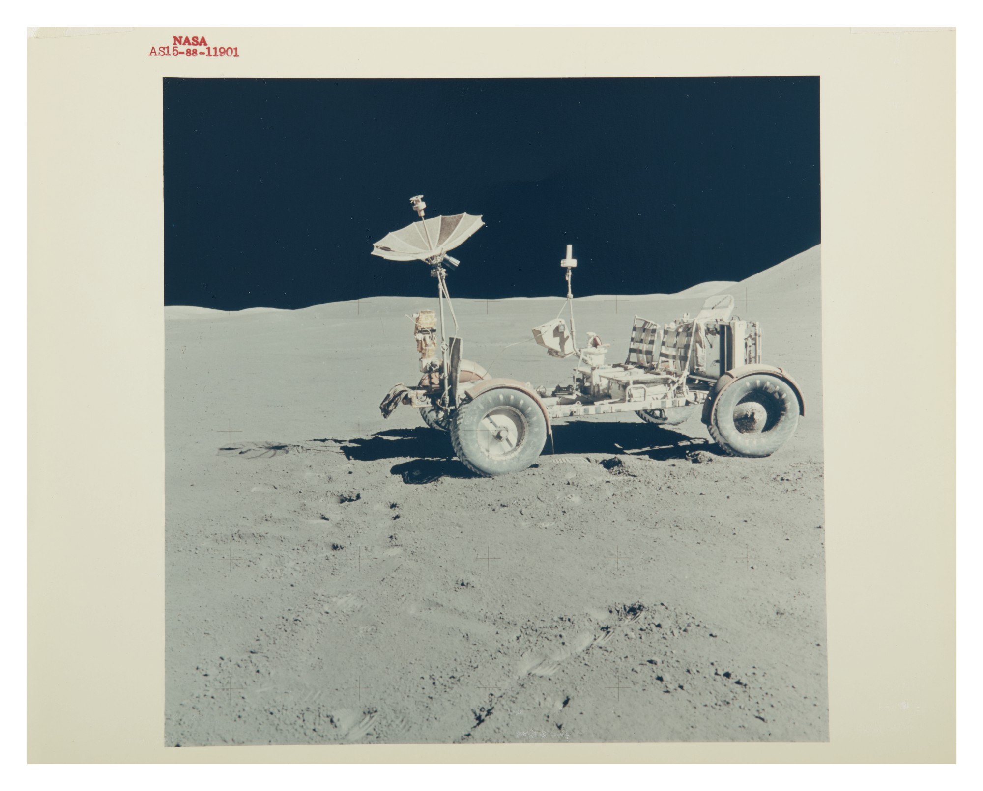 [APOLLO 15] THE LUNAR ROVER AT THE HADLEY-APPENINE SITE. VINTAGE NASA ...