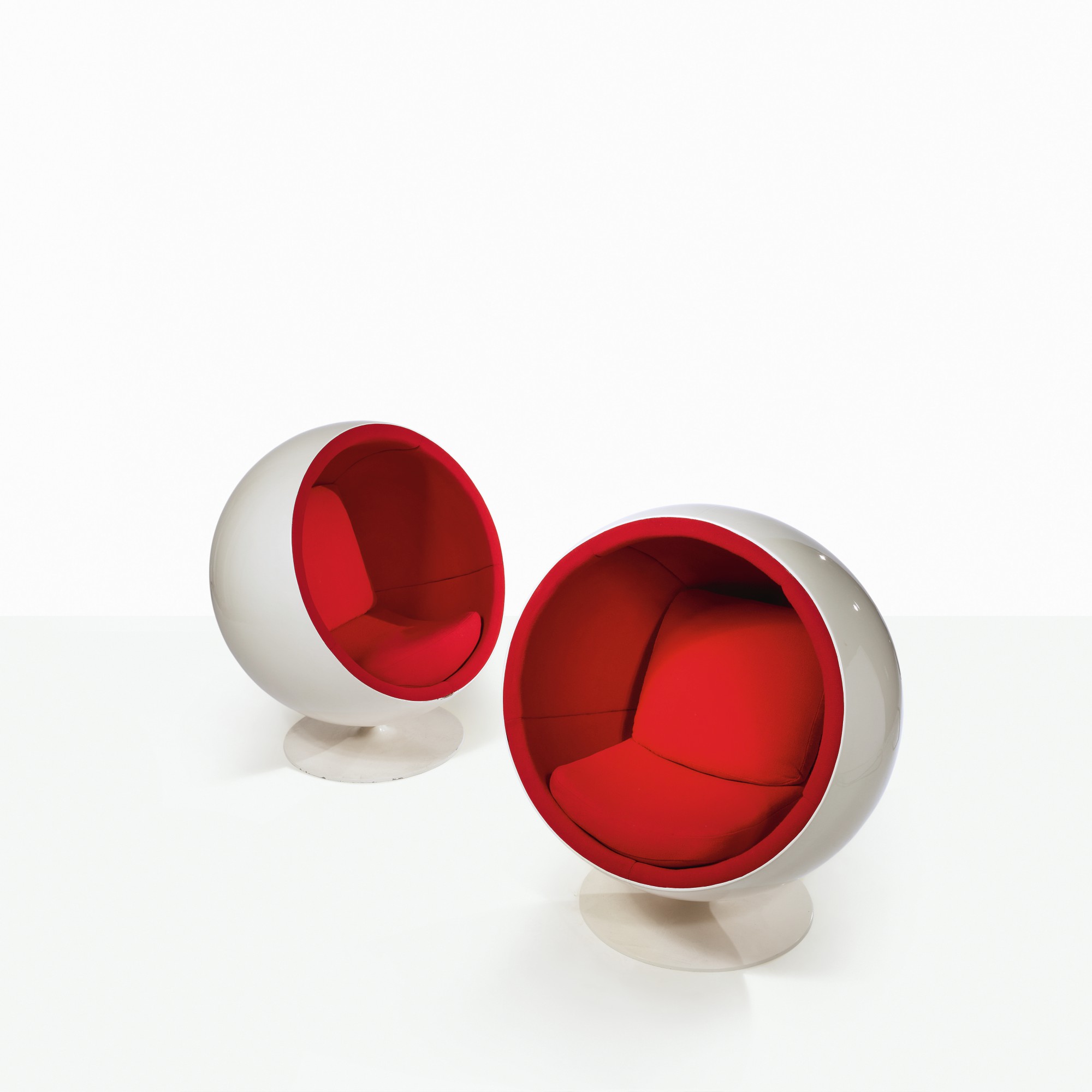 EERO AARNIO | PAIR OF "BALL" CHAIRS | Design | 2020 | Sotheby's