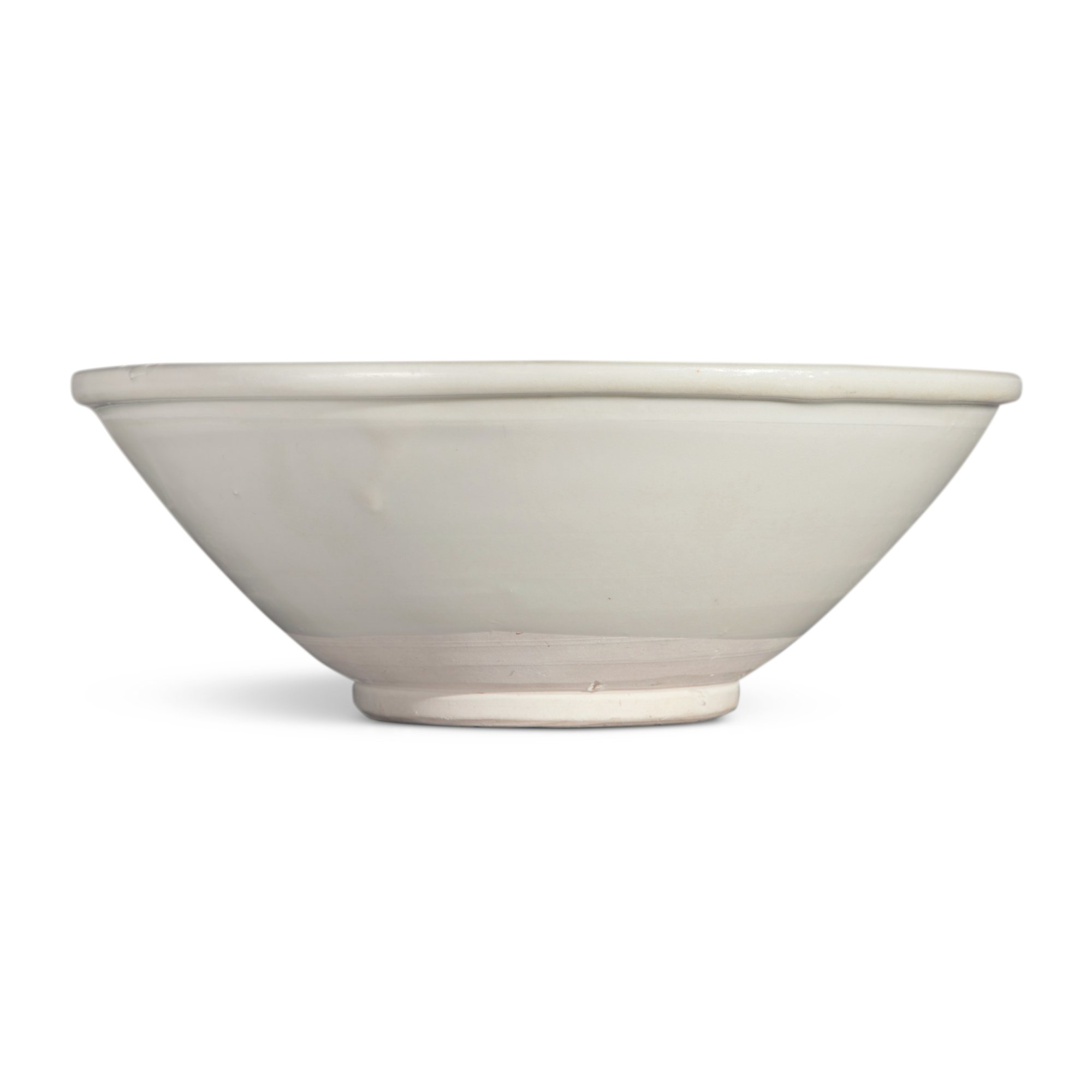 A rare and large 'Xing' conical bowl, Tang dynasty / Five Dynasties | 唐 ...