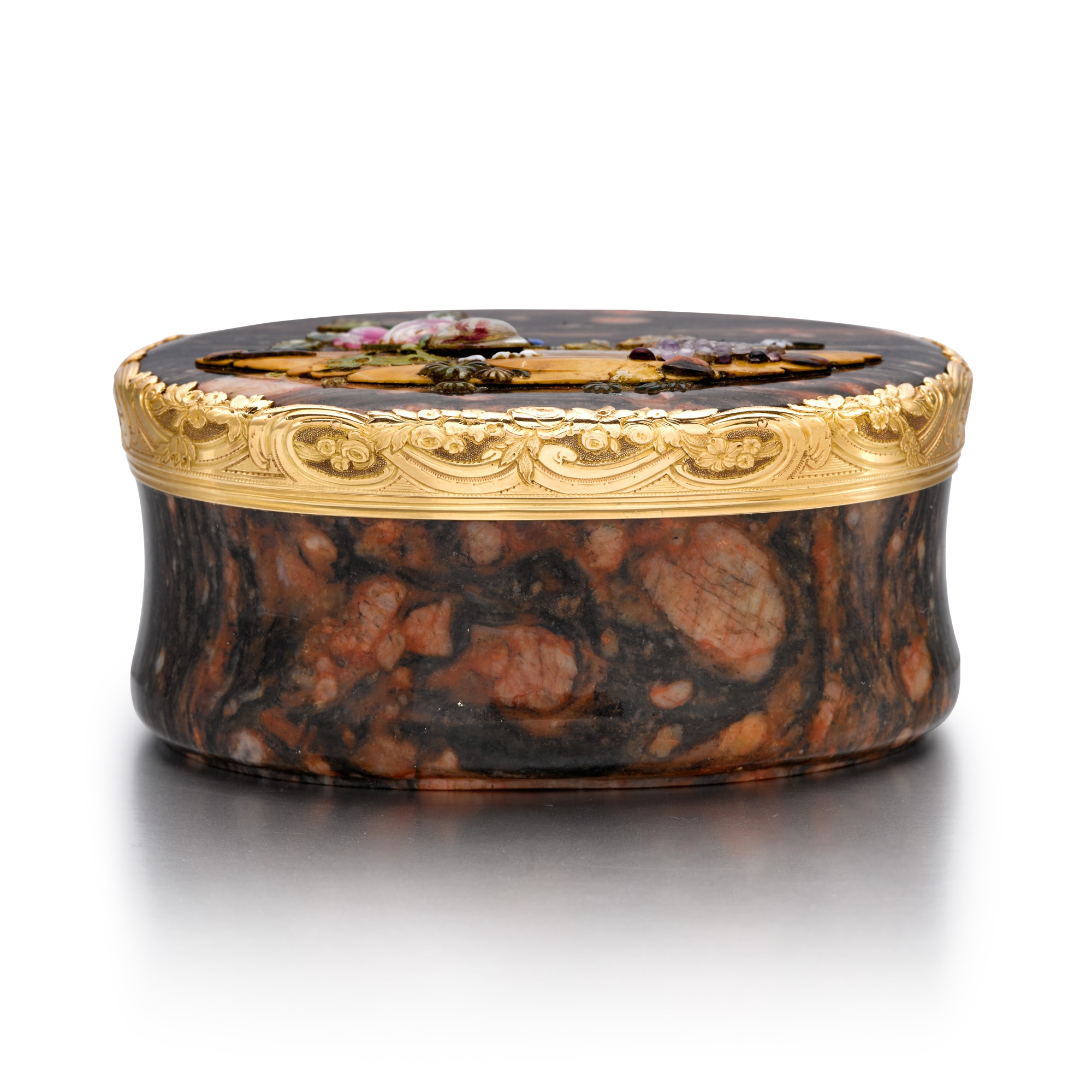 A gold-mounted hardstone snuff box, probably Berlin, circa 1760, with ...