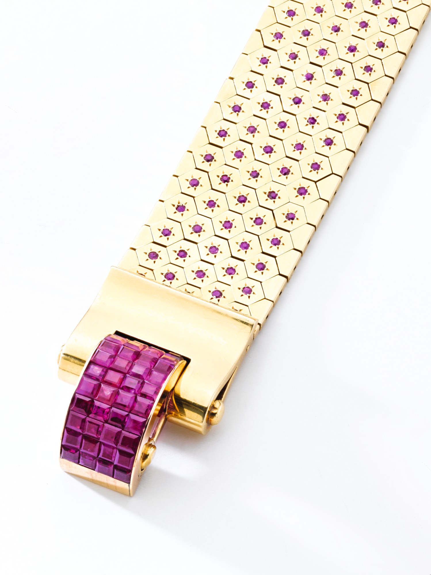 VAN CLEEF & ARPELS [梵克雅寶] | RUBY BRACELET, 'LUDO HEXAGONE', CIRCA 1937 ...