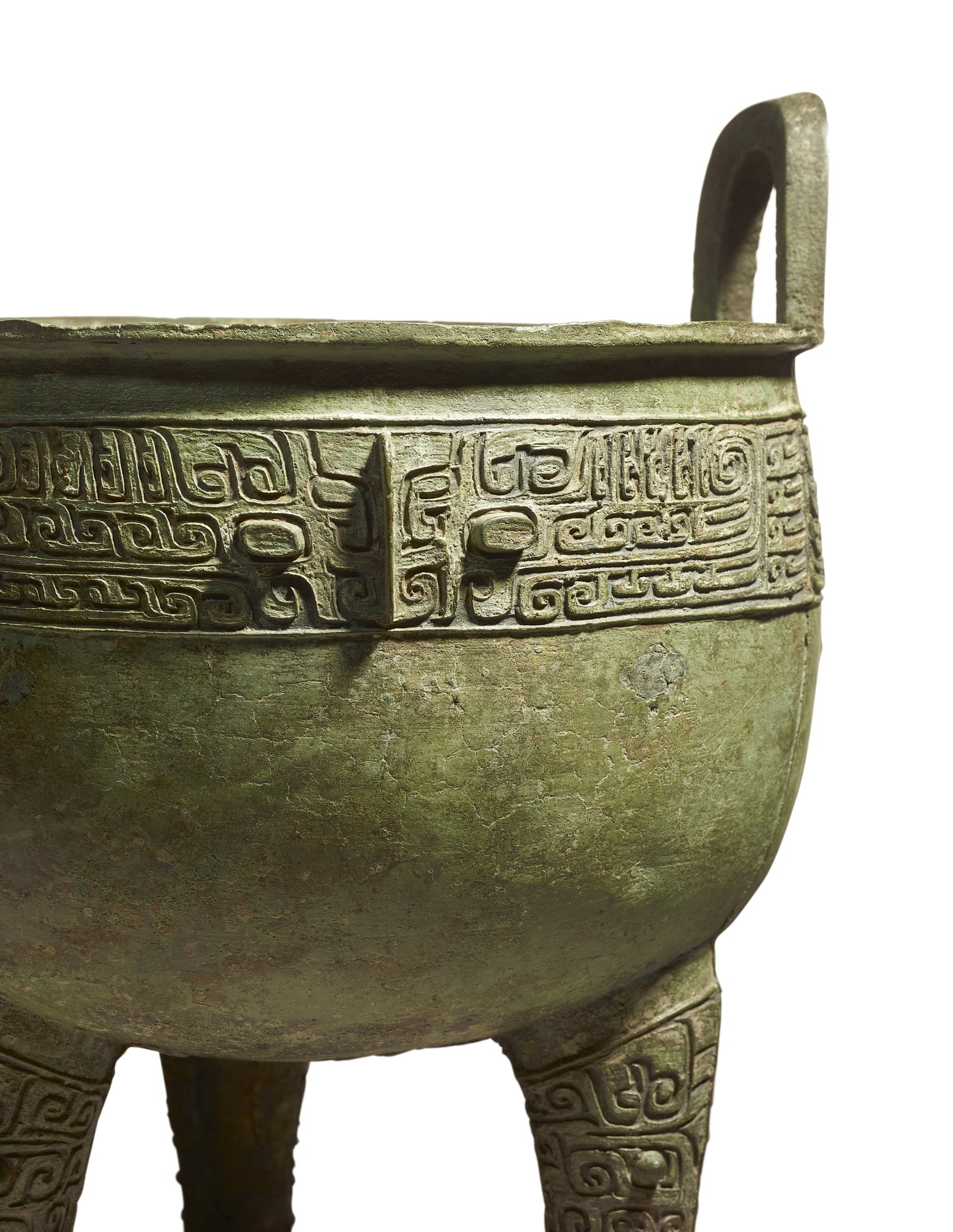 A LARGE ARCHAIC BRONZE RITUAL FOOD VESSEL, DING SHANG DYNASTY, 13TH ...
