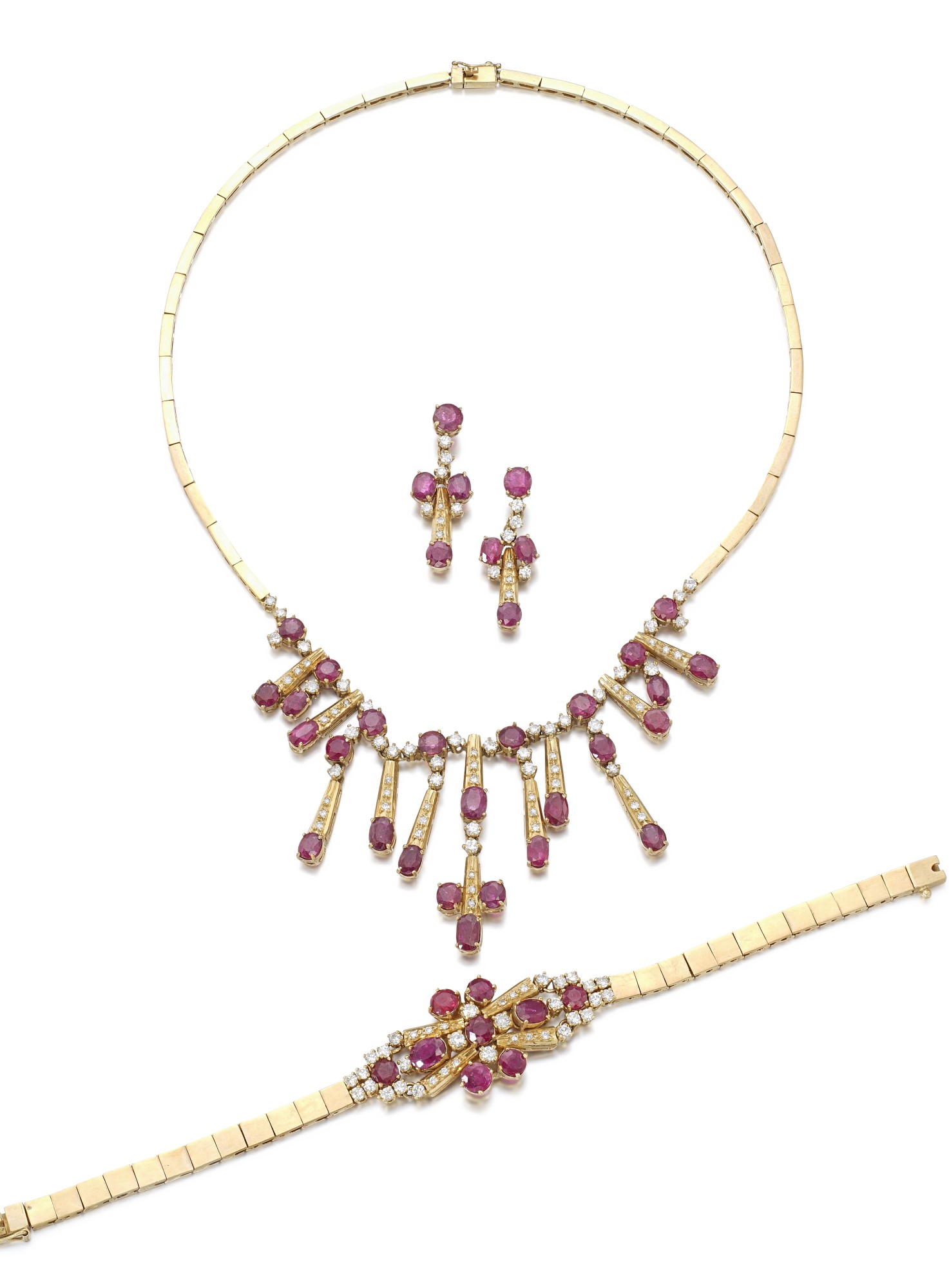 Ruby and diamond parure | Fine Jewels | 2021 | Sotheby's