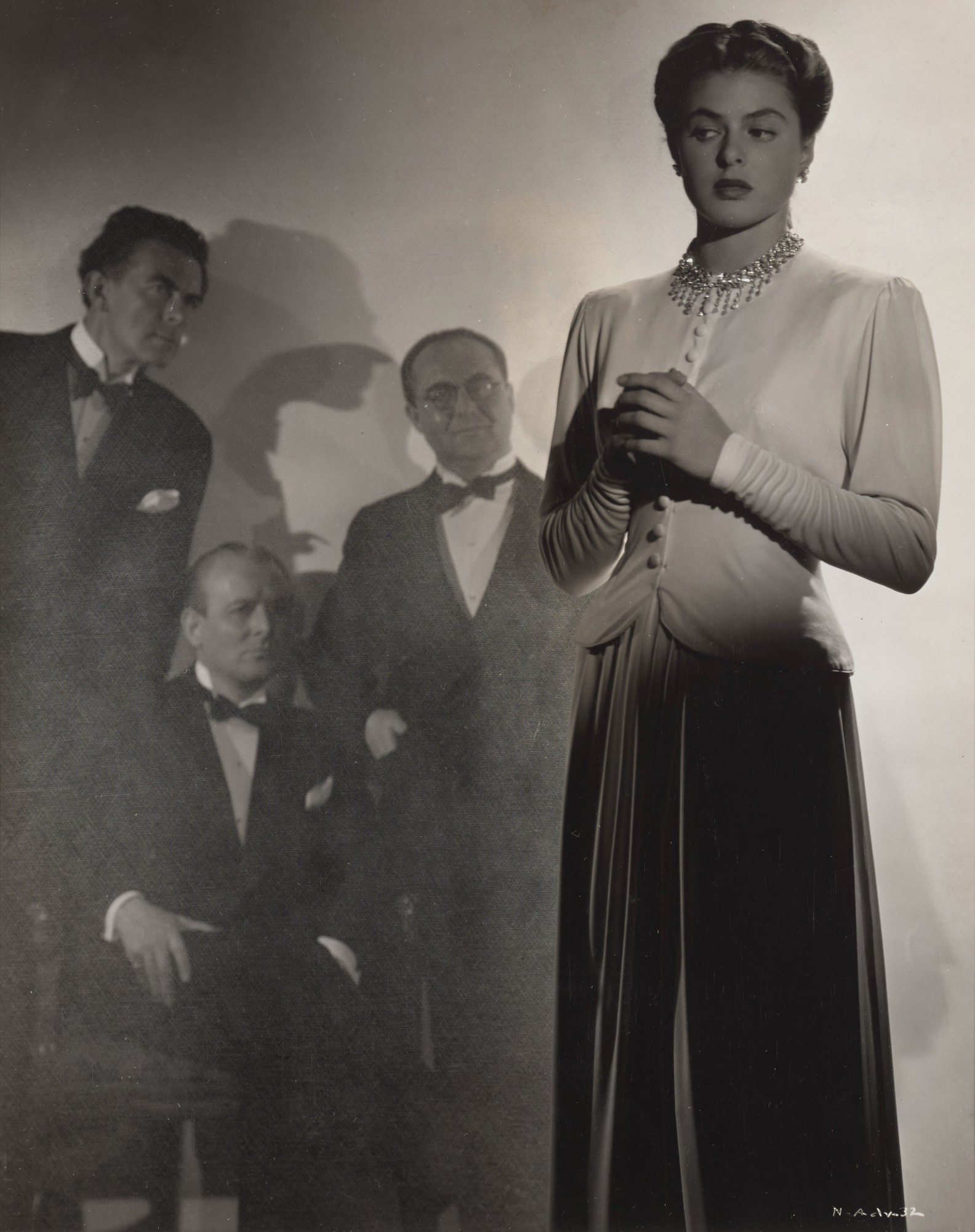 Notorious (1946), original photographic production still, US | Original ...