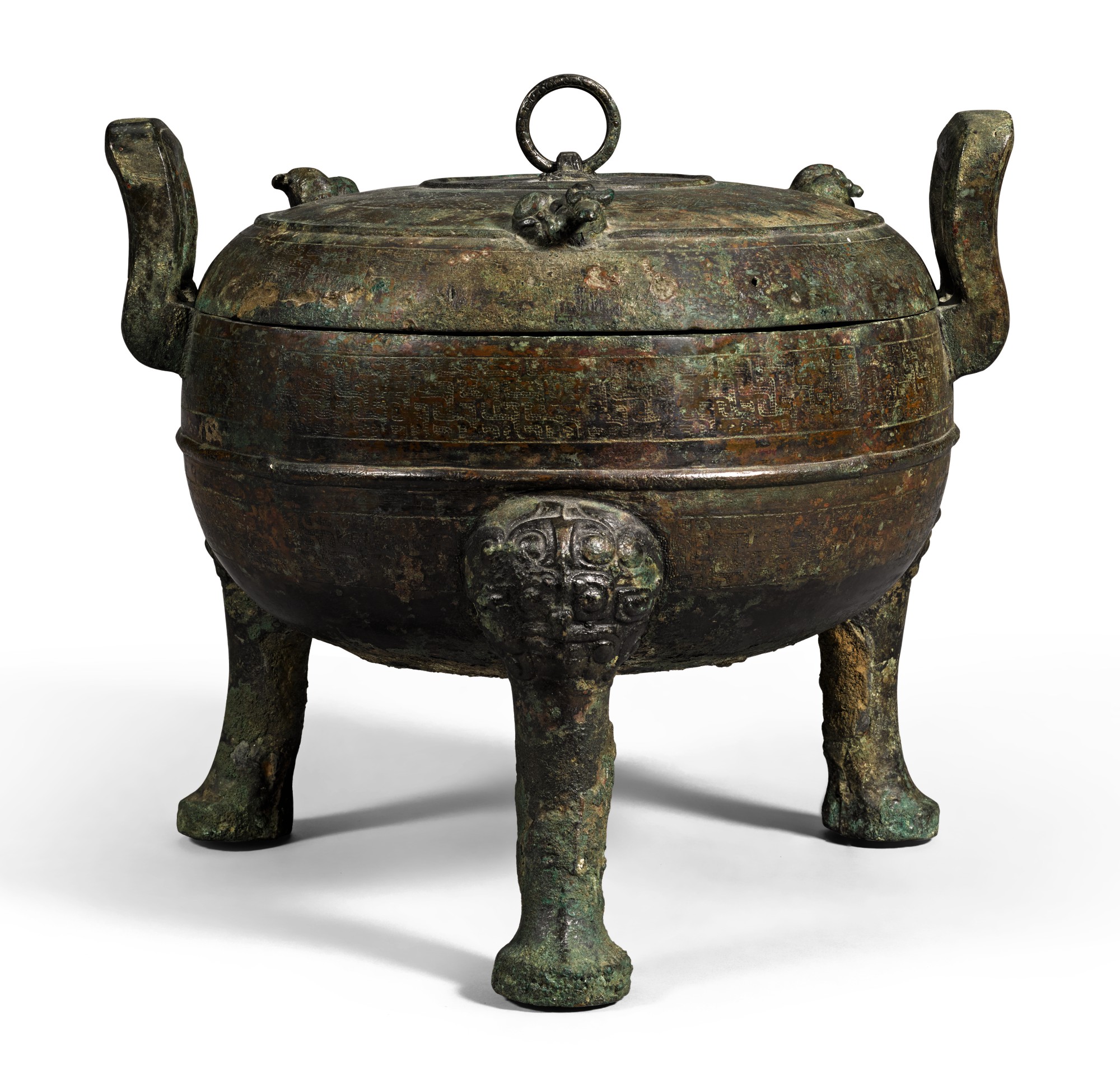 AN ARCHAIC BRONZE RITUAL VESSEL AND COVER, DING EASTERN ZHOU DYNASTY ...