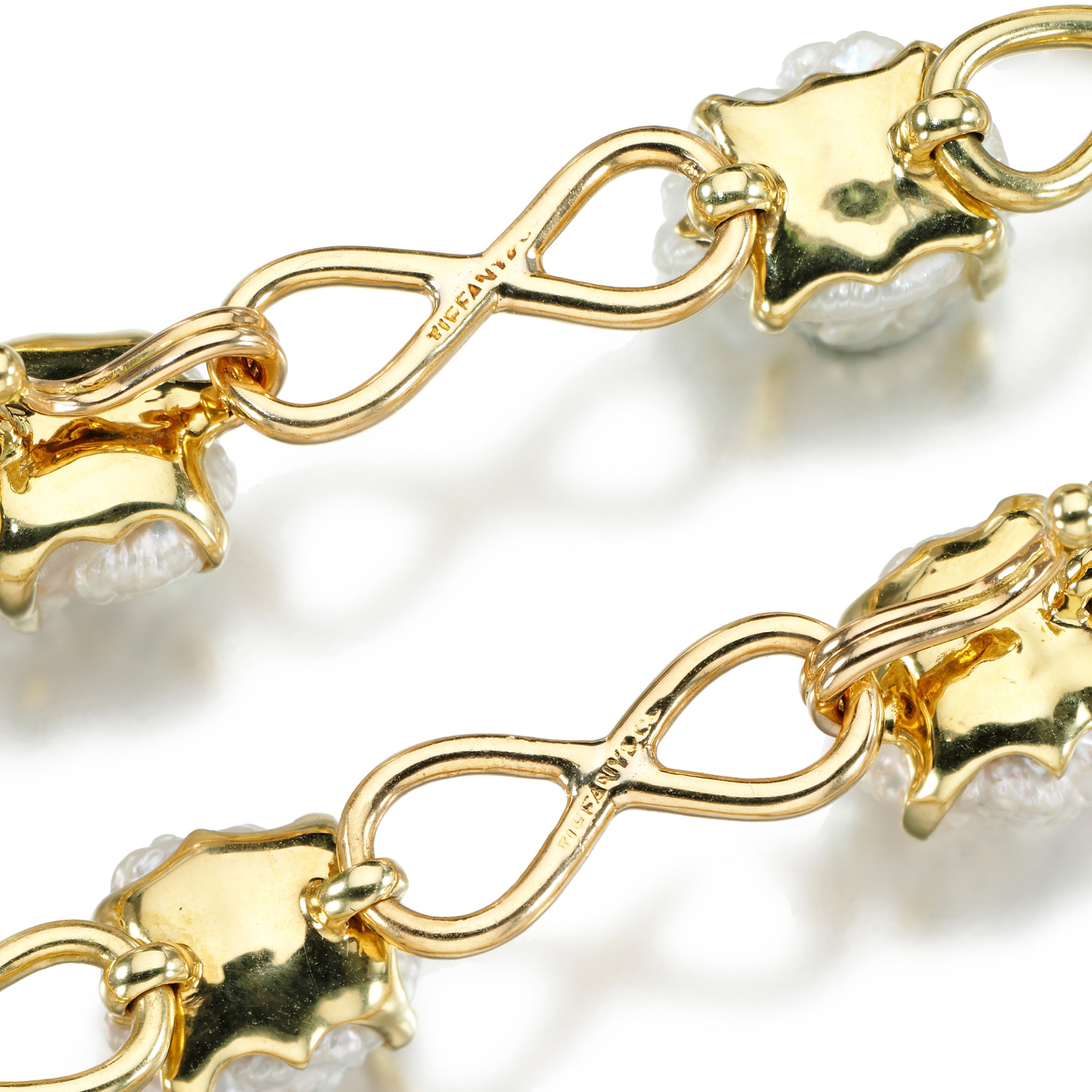CULTURED PEARL DEMI-PARURE, TIFFANY & CO; AND A PAIR OF CUFFLINKS AND ...