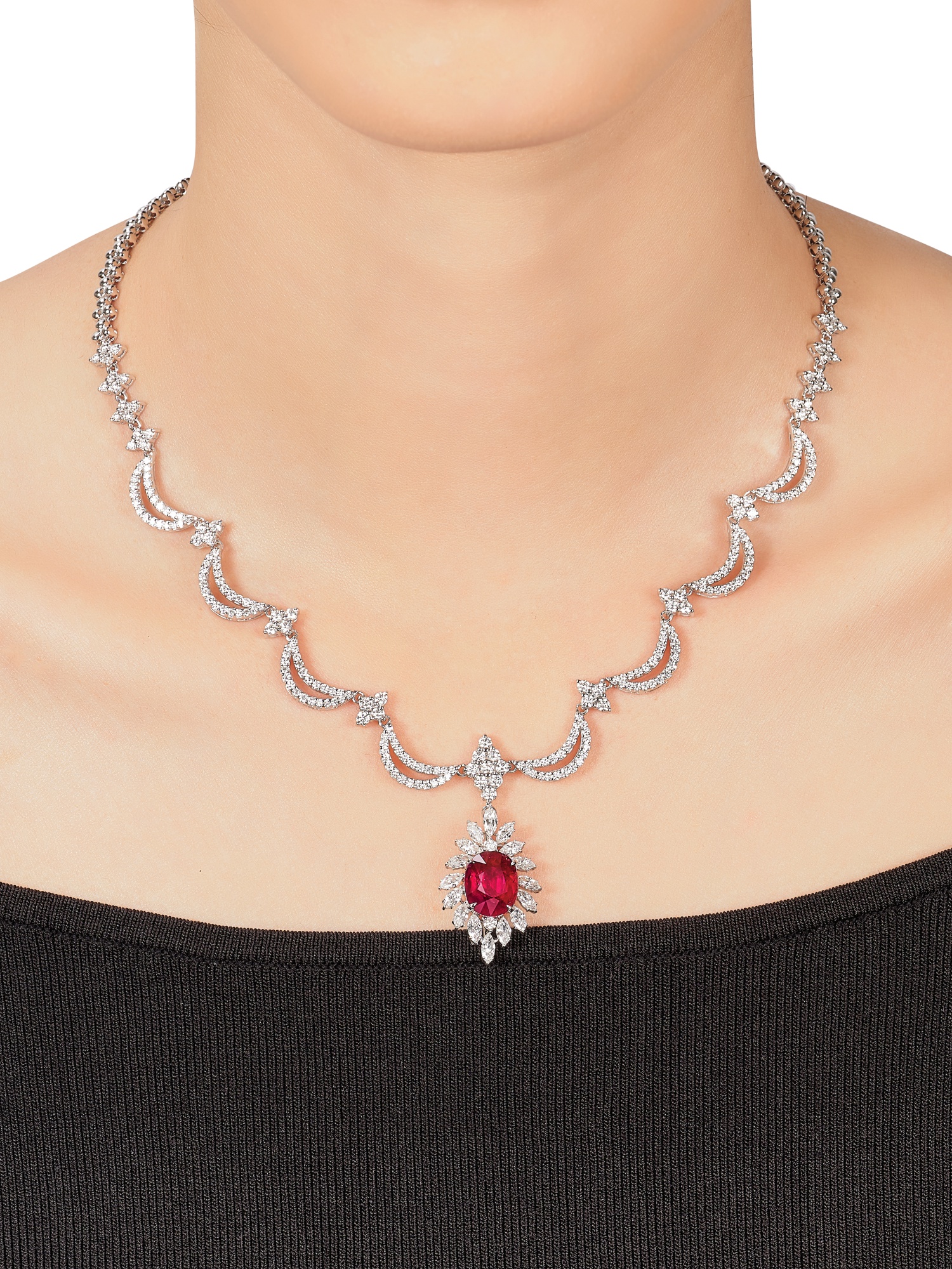 Ruby and Diamond Necklace | 7.08克拉 天然「莫桑比克」未經加熱紅寶石 配 鑽石 項鏈 | Important Jewels | 2023 | Sotheby's