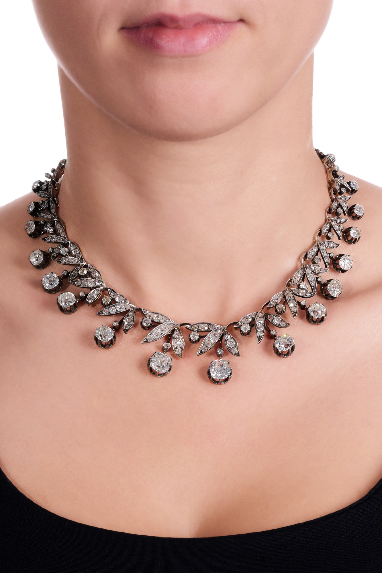 Diamond necklace, circa 1900 | 鑽石項鏈，約1900年 | Magnificent Jewels and ...