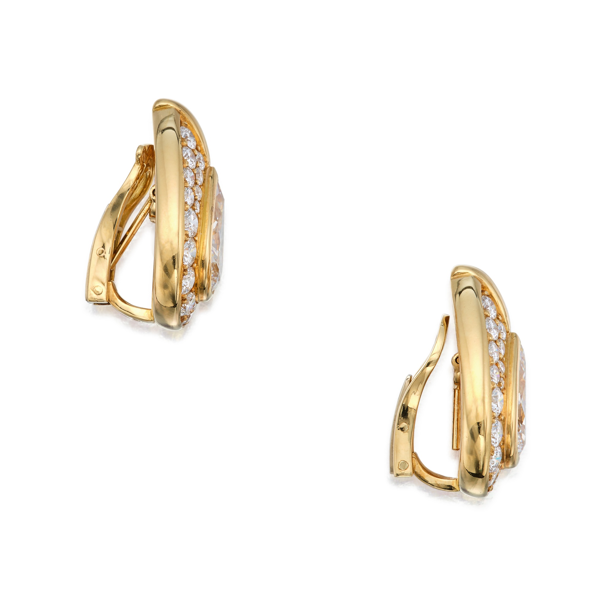 Pair of Gold and Diamond Earclips | 一對黃金及鑽石耳夾 | Magnificent Jewels ...