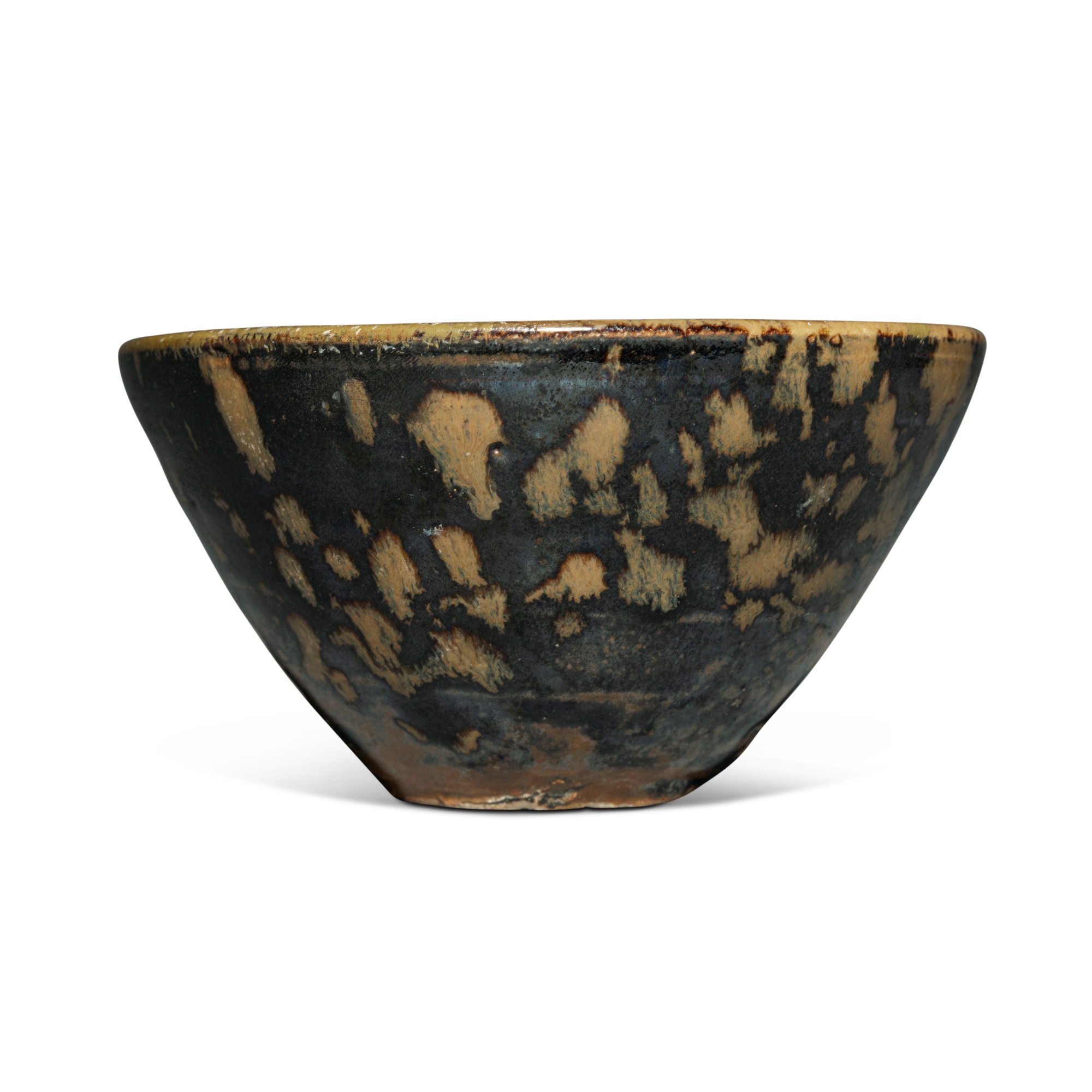 A 'Jizhou' 'papercut' bowl, Southern Song dynasty | 南宋 吉州窰剪紙貼花盌 ...