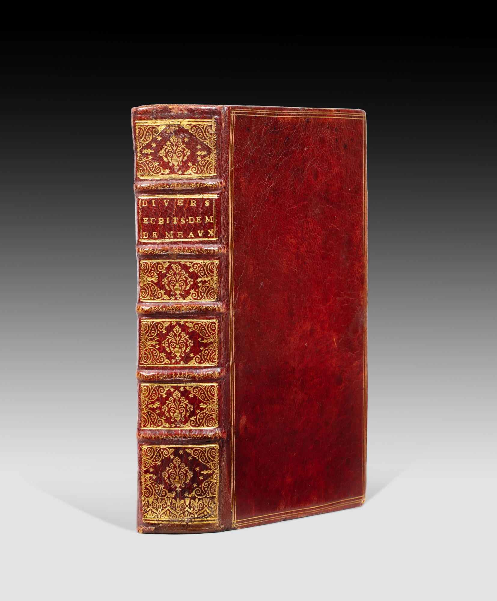 Divers écrits ou Mémoires... Paris, 1698. In-8. Maroquin rouge. Ed ...