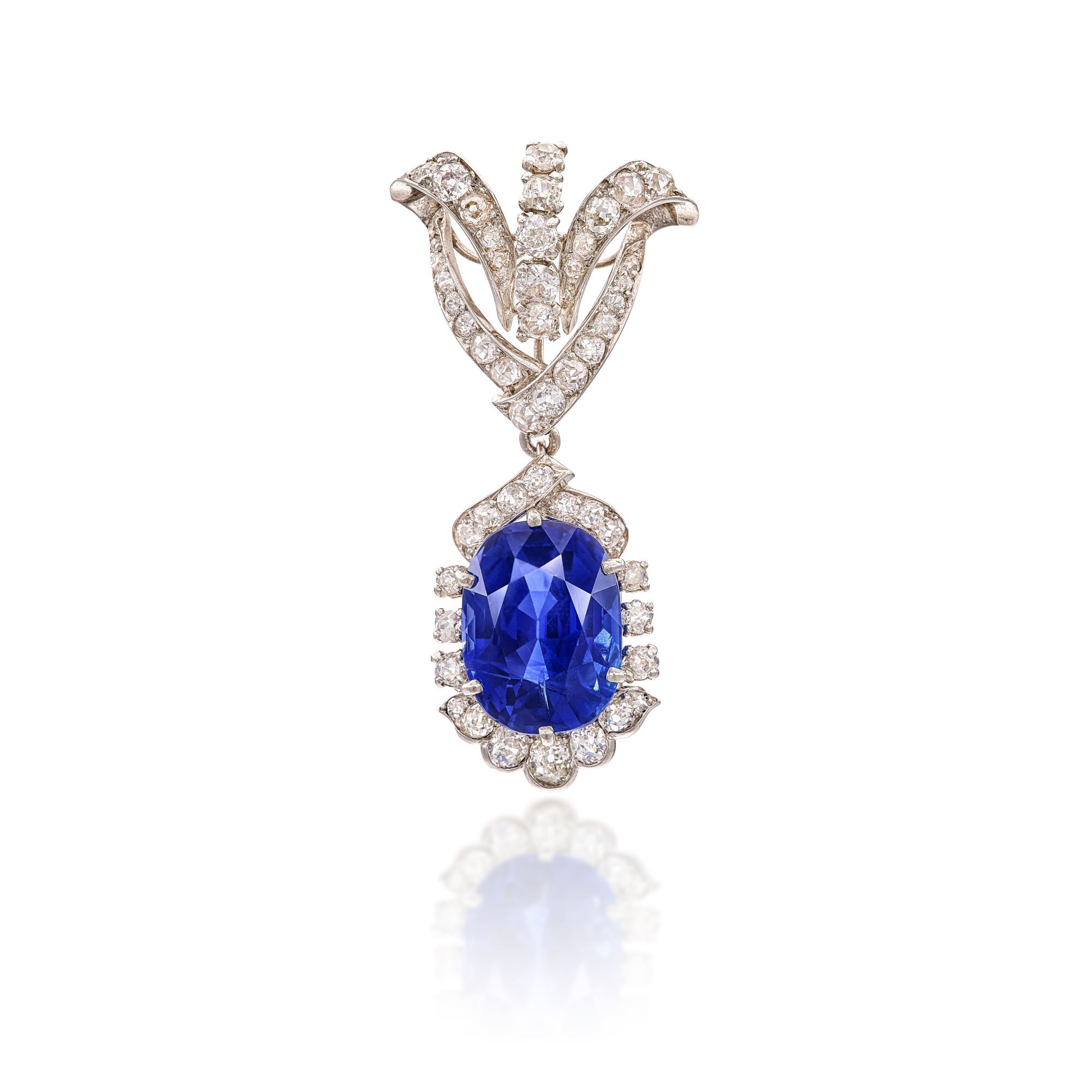 Sapphire And Diamond Pendant 梵克雅寶 14 77克拉 天然「緬甸」未經加熱藍寶石 配 鑽石 掛墜