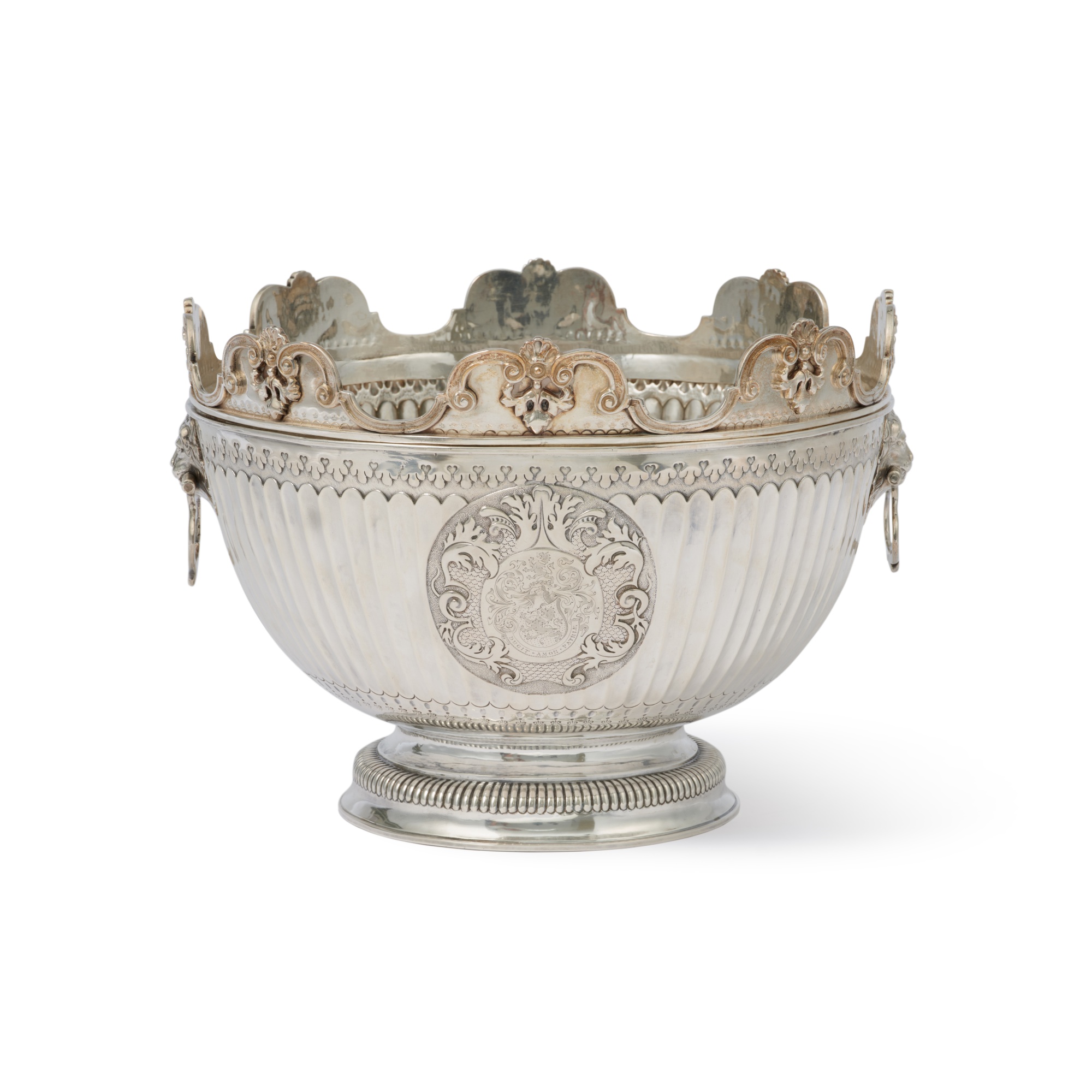 A Queen Anne provincial silver monteith | ‚Monteith‘-Schale aus Silber ...