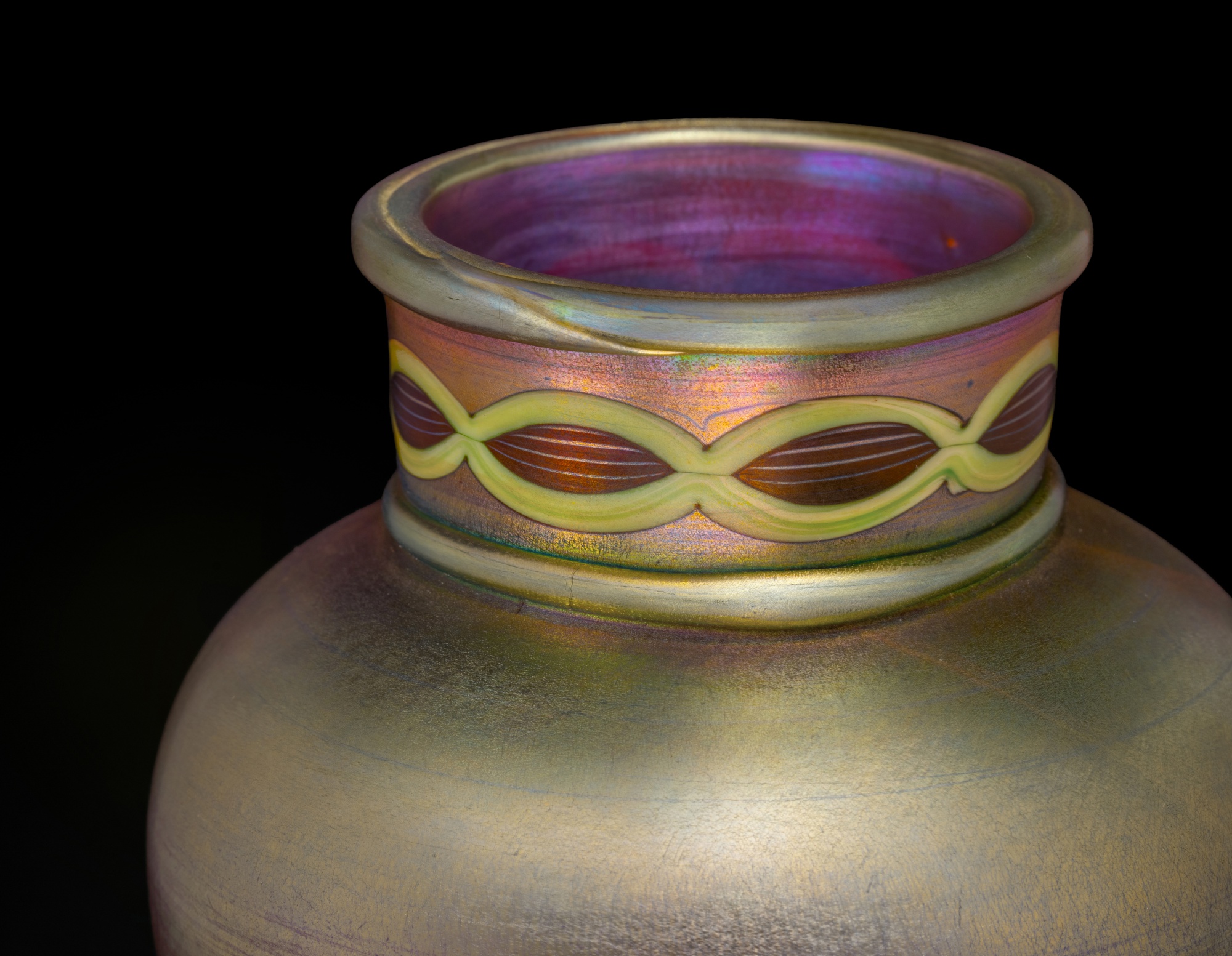 "Byzantine" Vase With Base | The Doros Collection: The Art Glass of ...