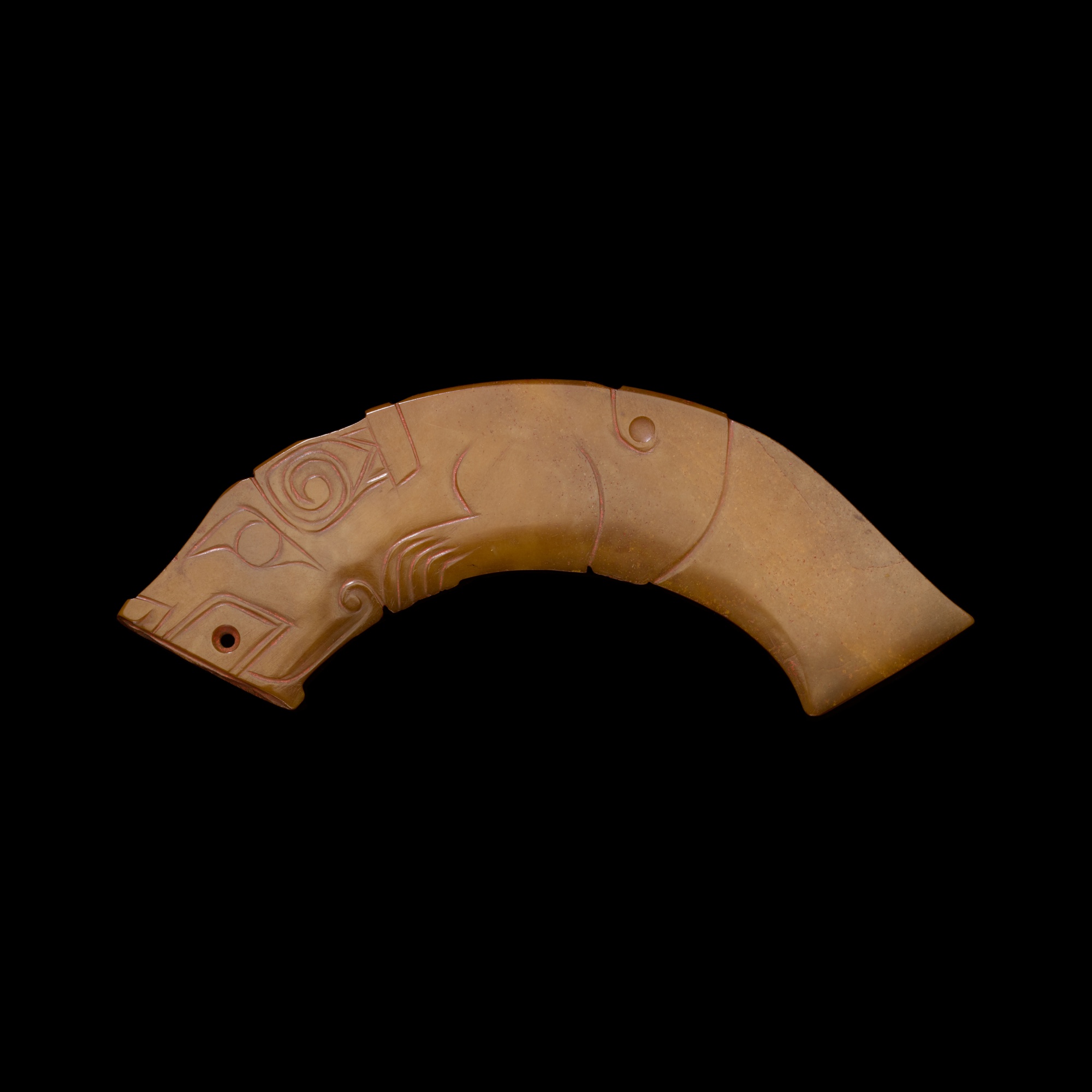 A jade dragon pendant, Shang dynasty | 商 玉雕龍紋珮 | HOTUNG | 何東 The ...