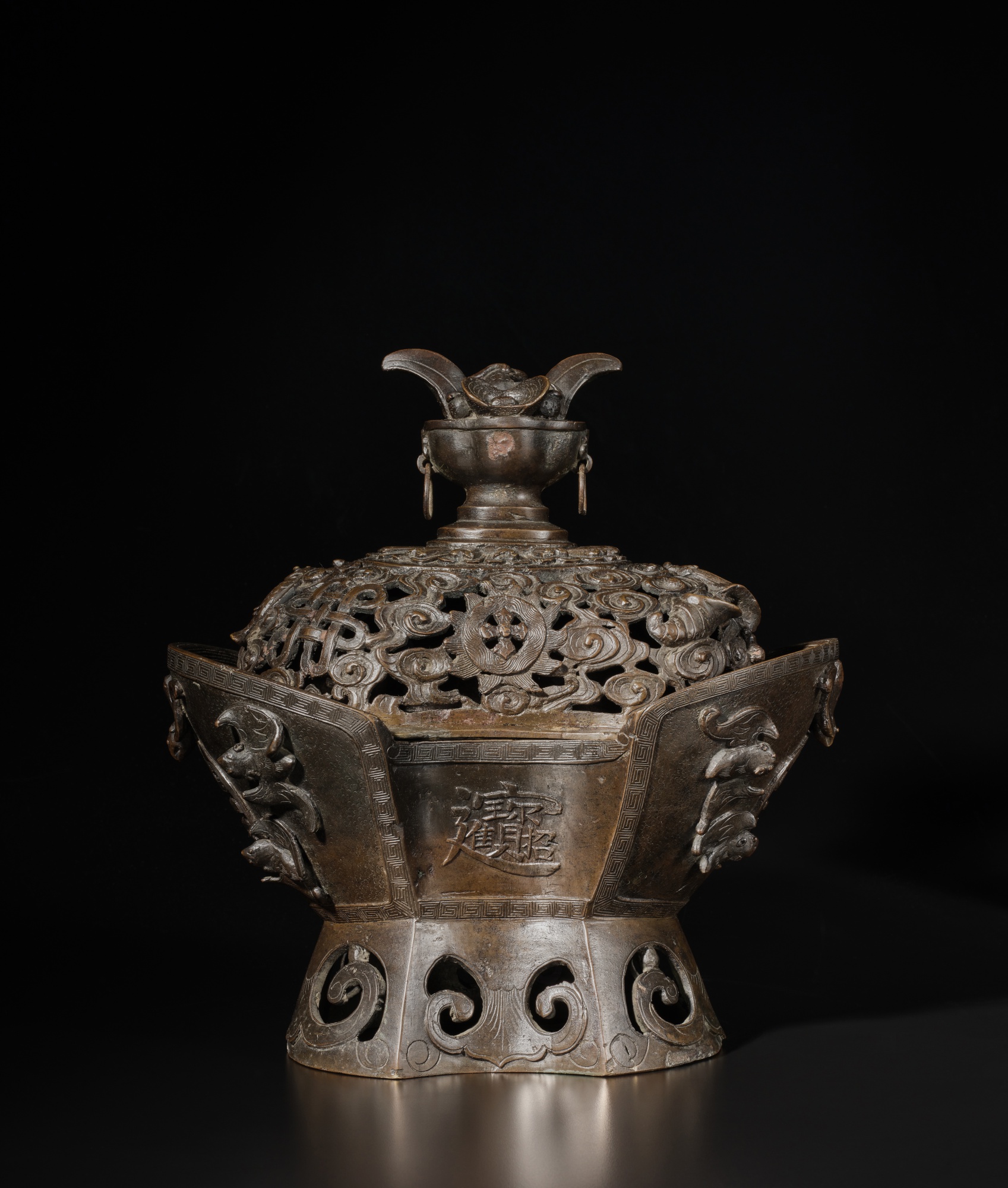 A large bronze ingot-form censer and cover Qing dynasty, 18th / 19th ...
