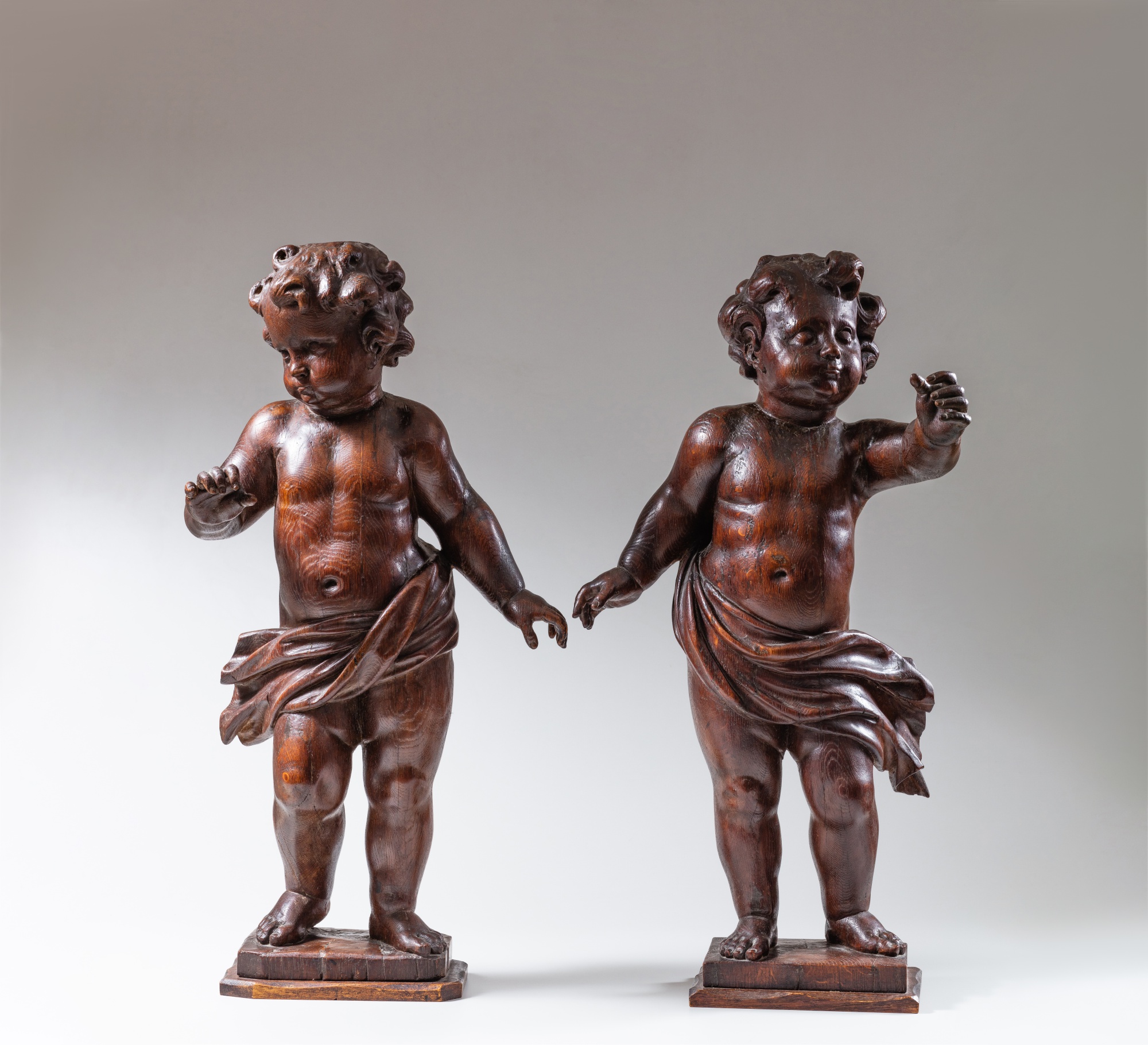 A pair of standing Putti | Paire de Putti | Tableaux Dessins Sculptures ...