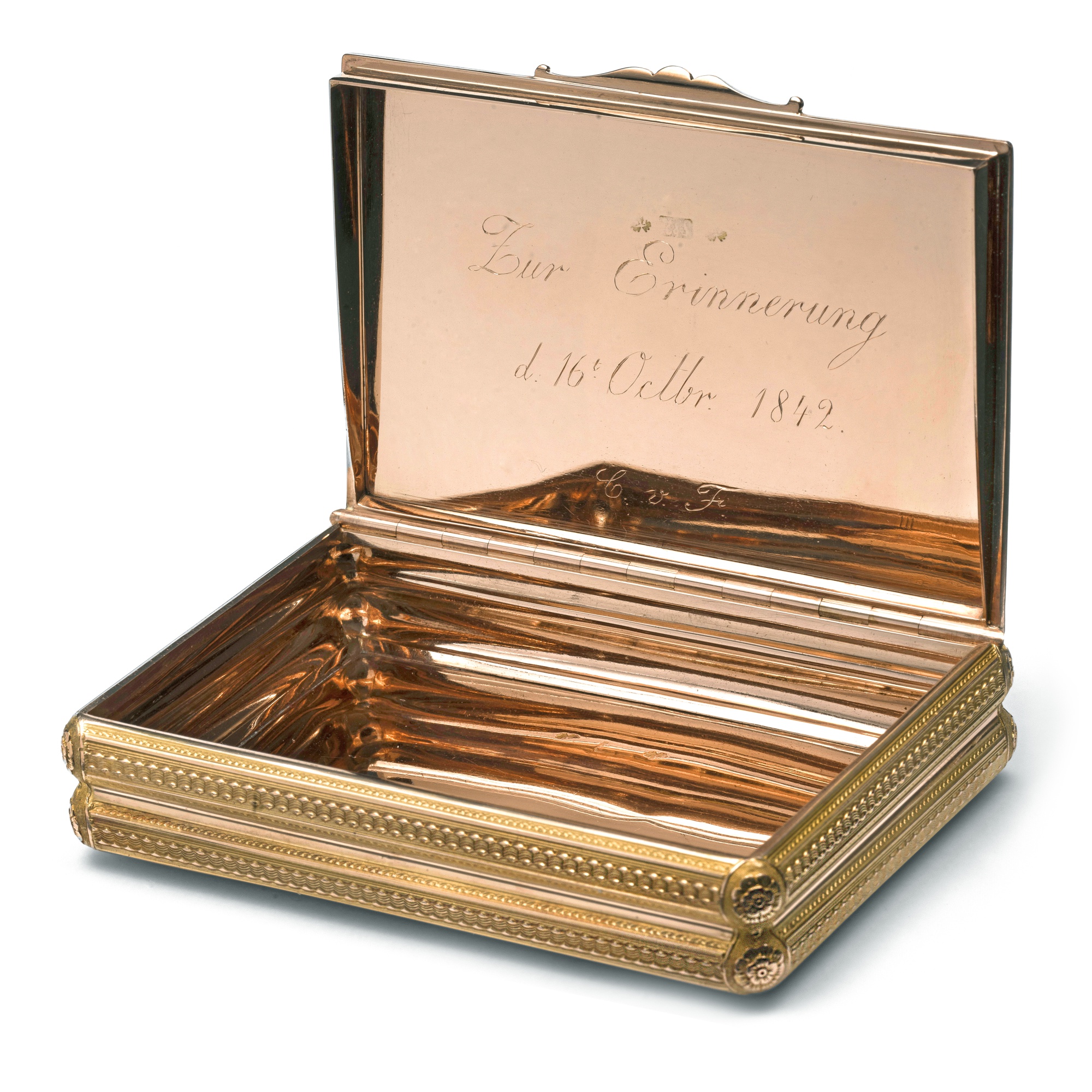 A four-colour gold snuff box, Souchay & Colins, Hanau, circa 1830 ...