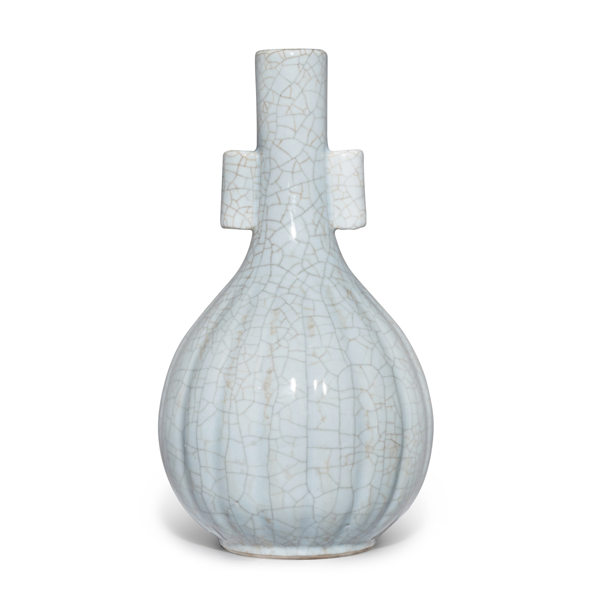 A large Ru-type lobed arrow vase, Qing dynasty, 18th century | 清十八世紀 仿汝 ...