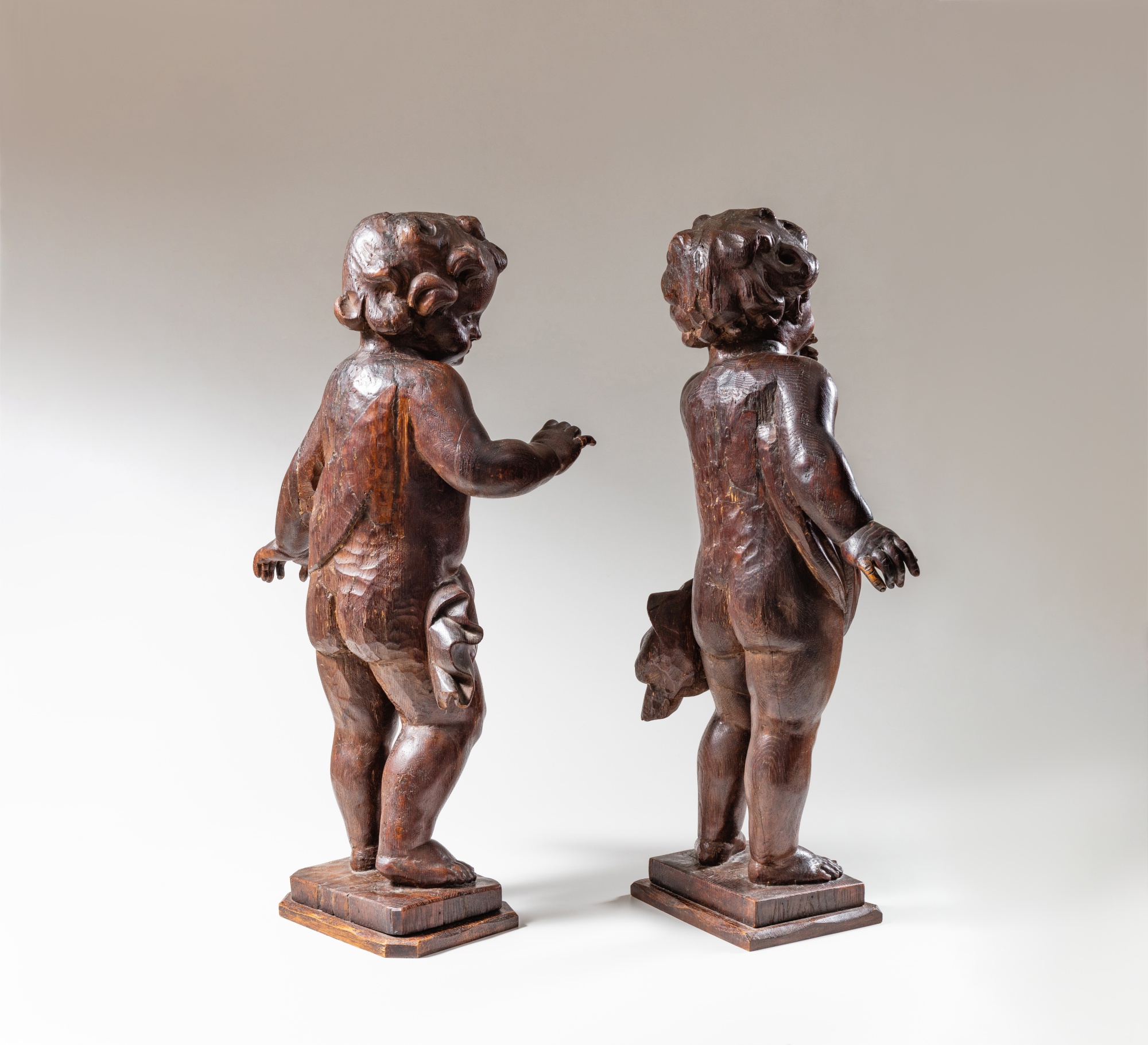 A pair of standing Putti | Paire de Putti | Tableaux Dessins Sculptures ...