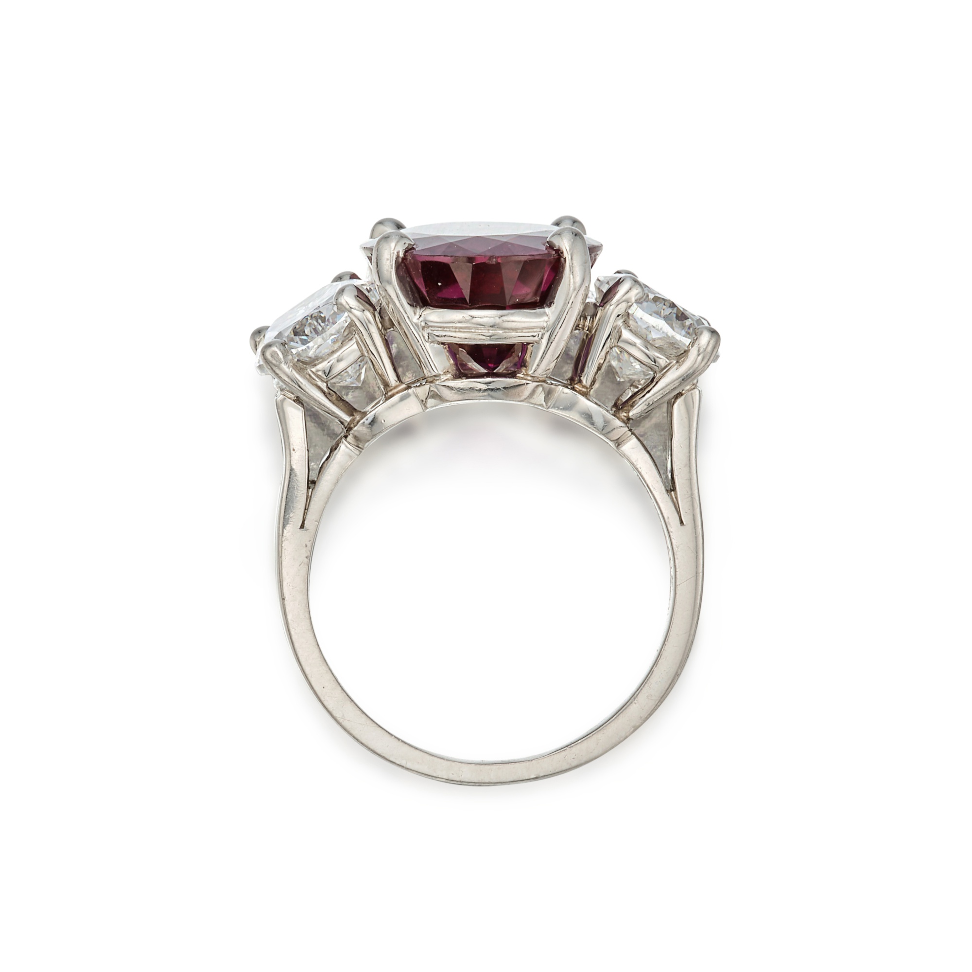 A Superb Alexandrite and Diamond Ring | Oscar Heyman & Brothers | 亞歷山大變色石及鑽石戒指 | Magnificent ...