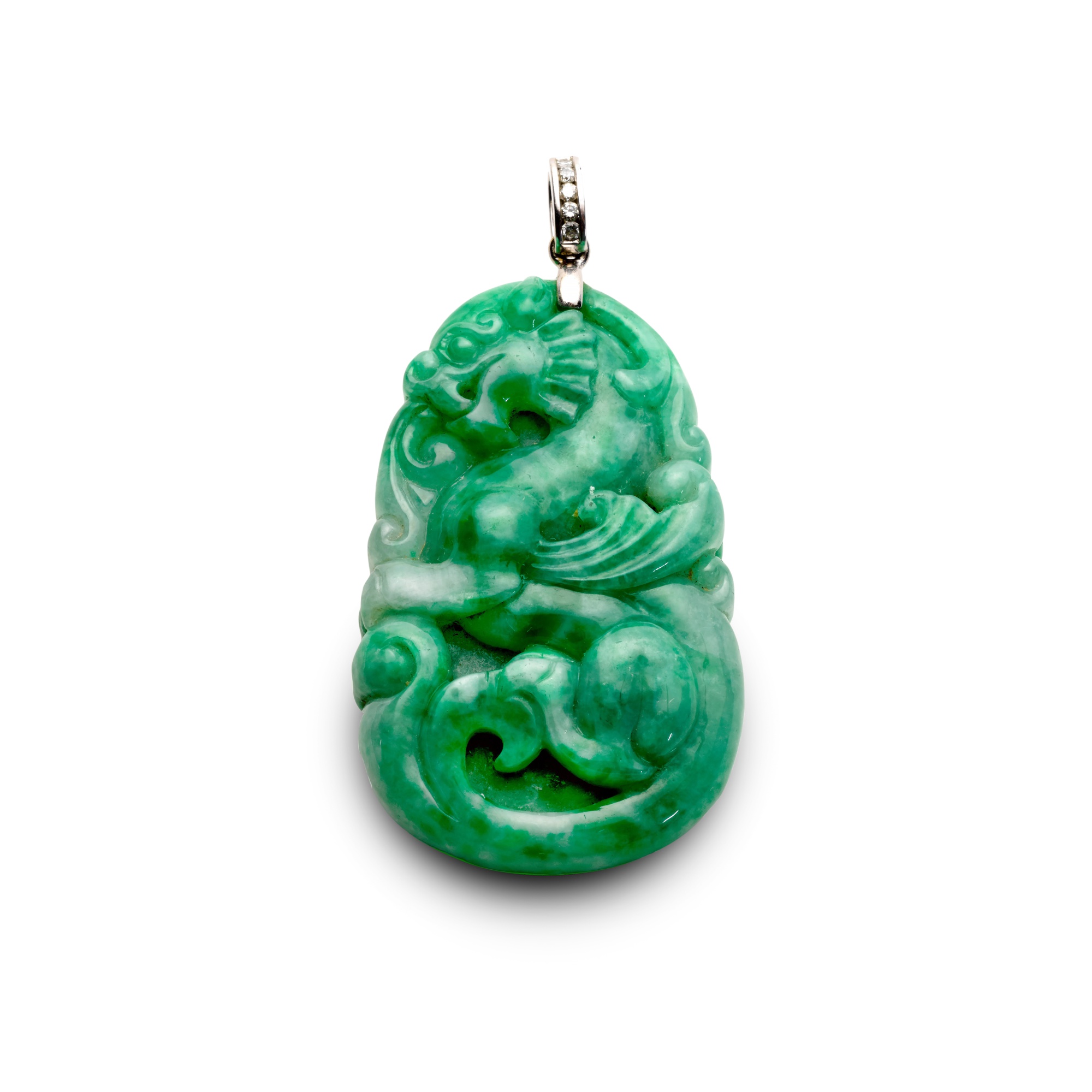 A jadeite 'dragon' pendant, 19th/20th century | 十九/二十世紀 翠玉雕龍紋珮 ...