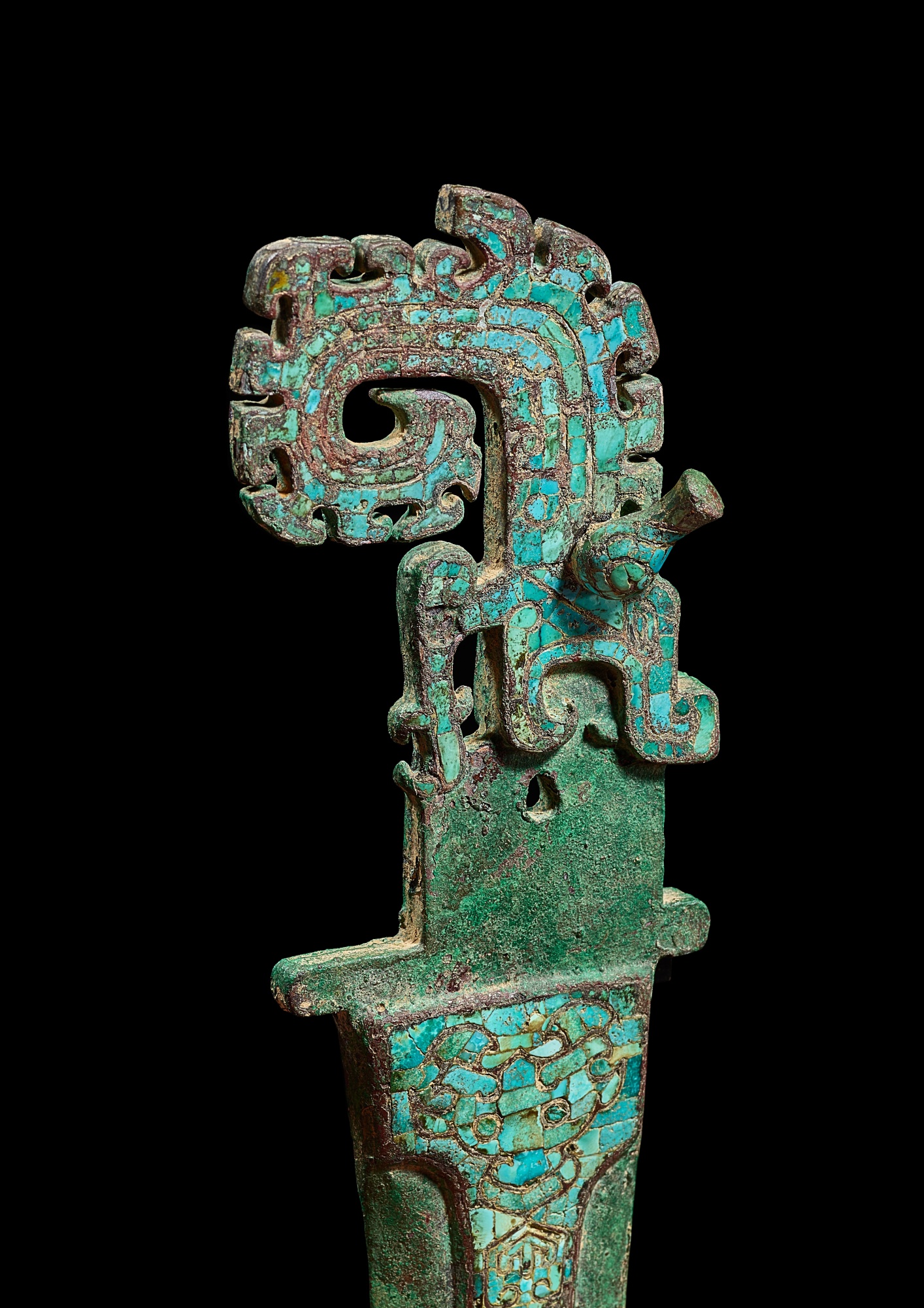 A rare turquoise-inlaid bronze 'dragon' dagger-axe, ge, Late Shang ...