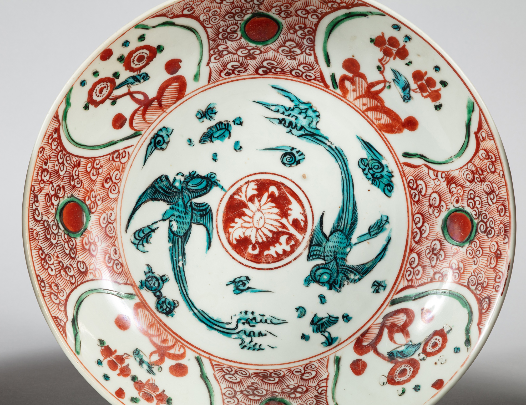 A group of three ‘Swatow’ dishes, Ming dynasty | 明 漳州窰大盤一組三件 | Asian ...