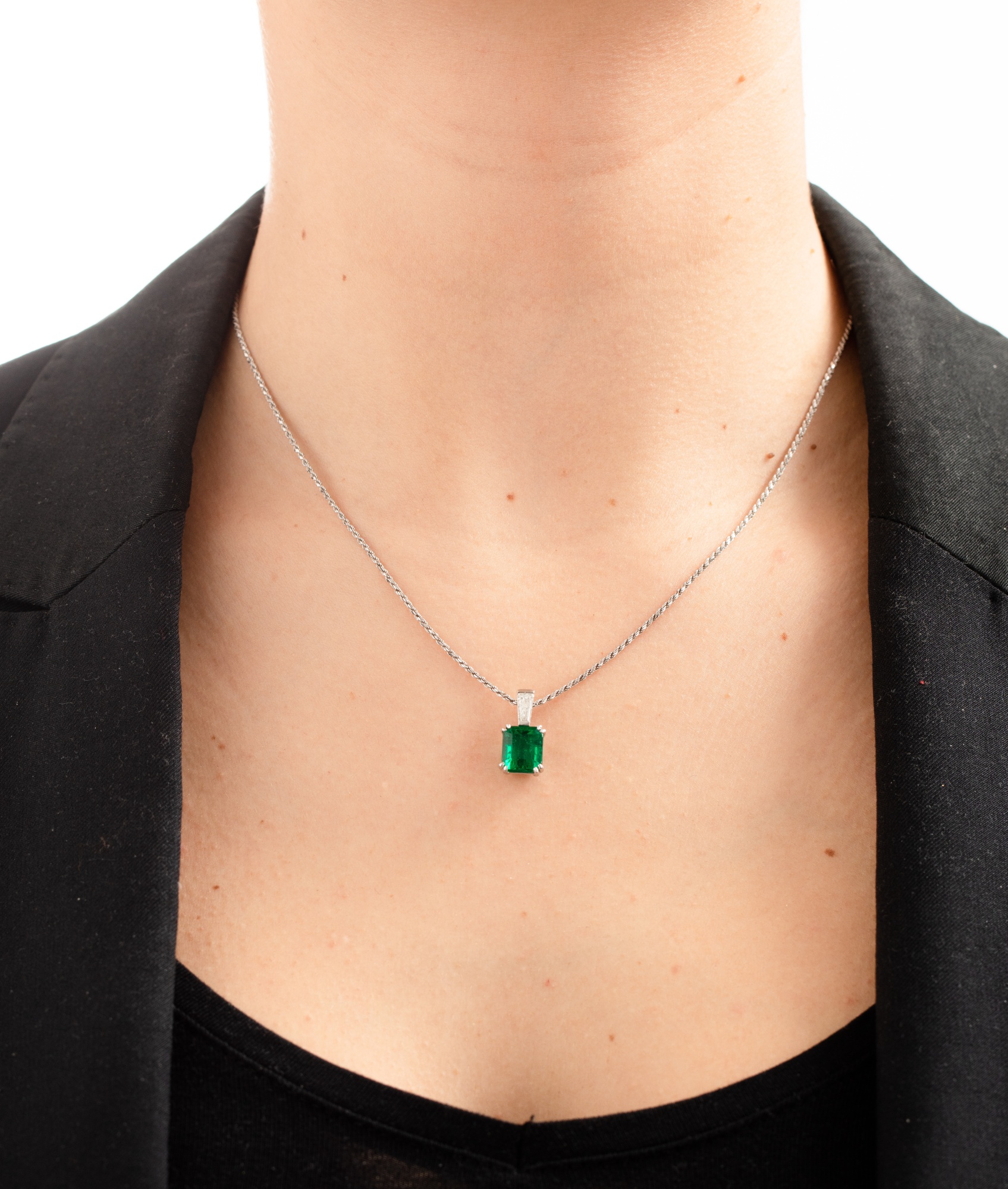 Pendentif émeraude et diamant | Emerald and diamond baguette | Fine ...