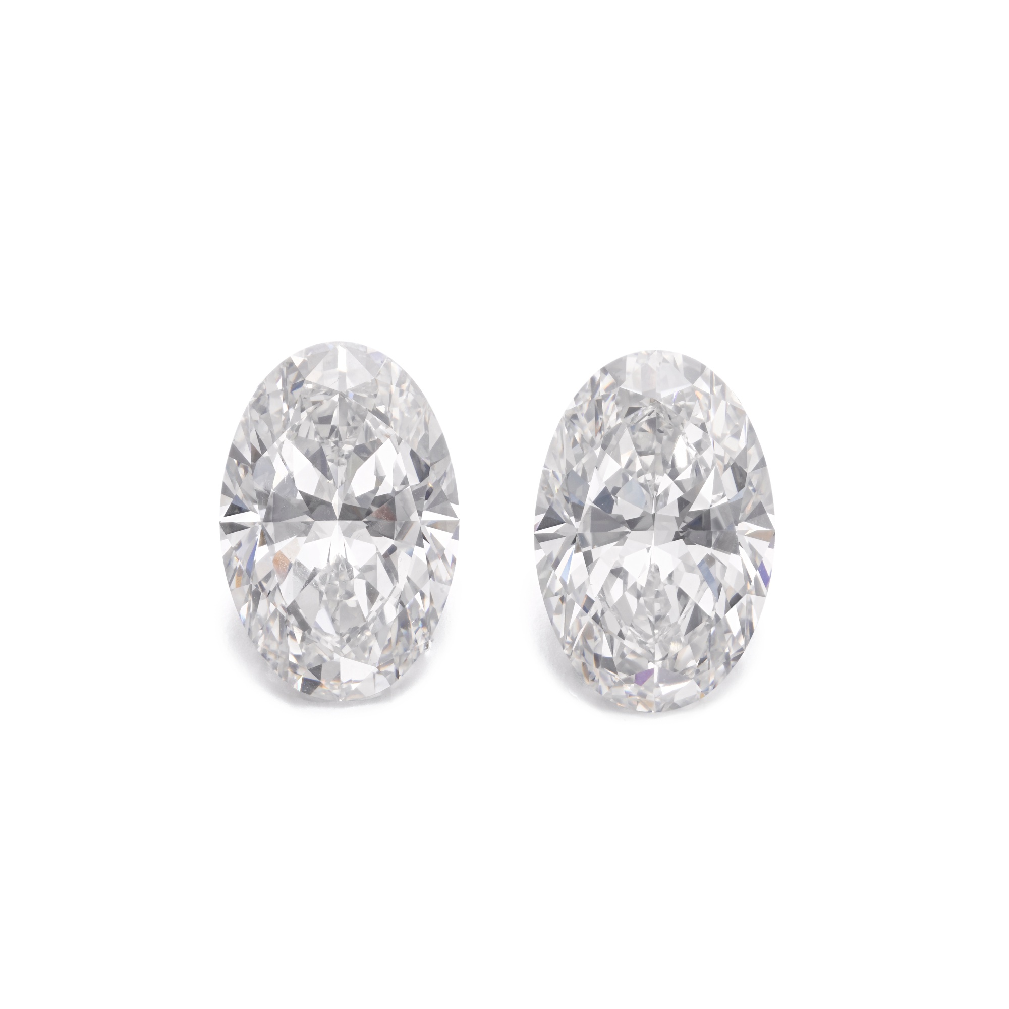 Superb pair of unmounted diamonds | 裸鑽一對 | Magnificent Jewels and Noble ...
