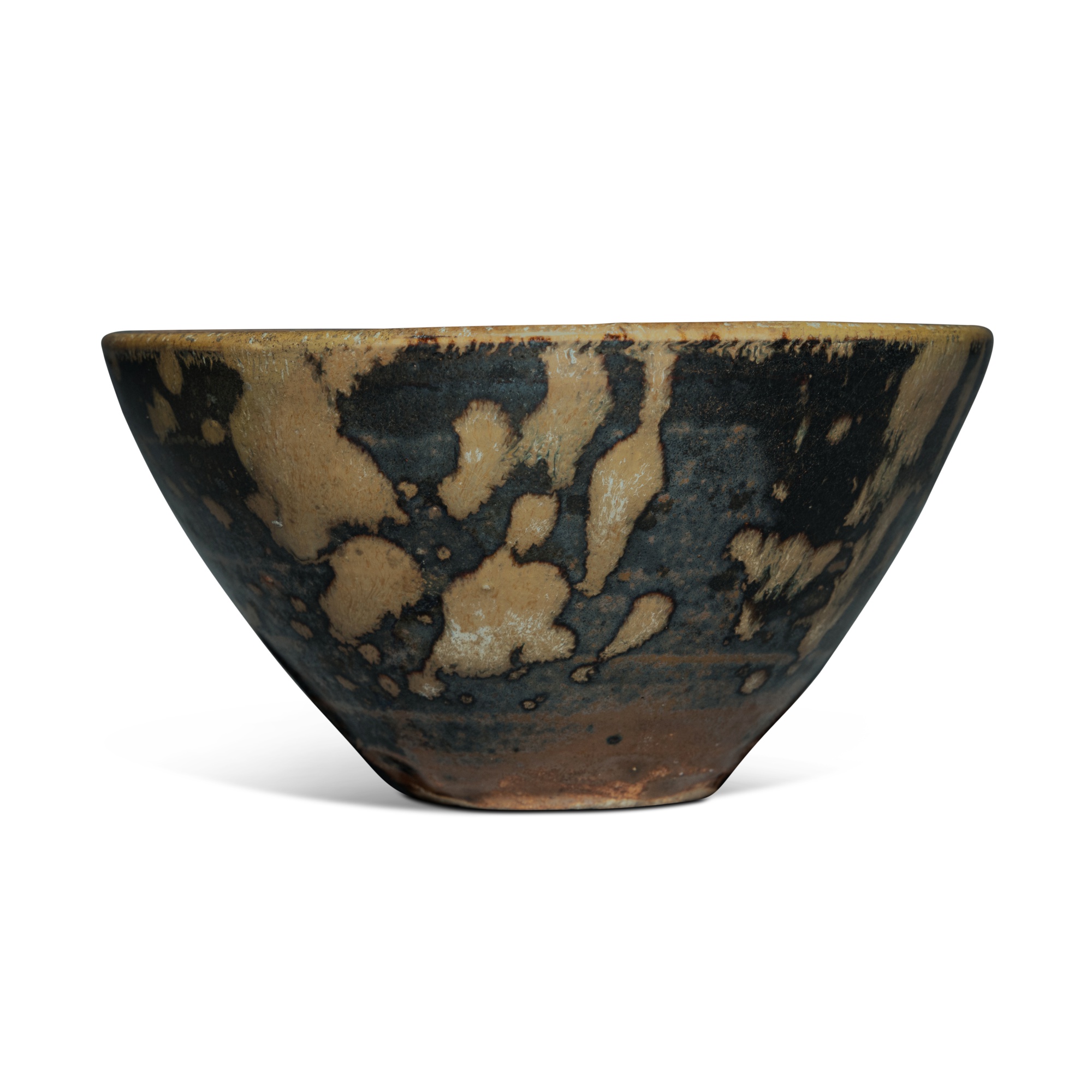 A 'Jizhou' 'papercut' bowl, Southern Song dynasty | 南宋 吉州窰剪紙貼花盌 ...