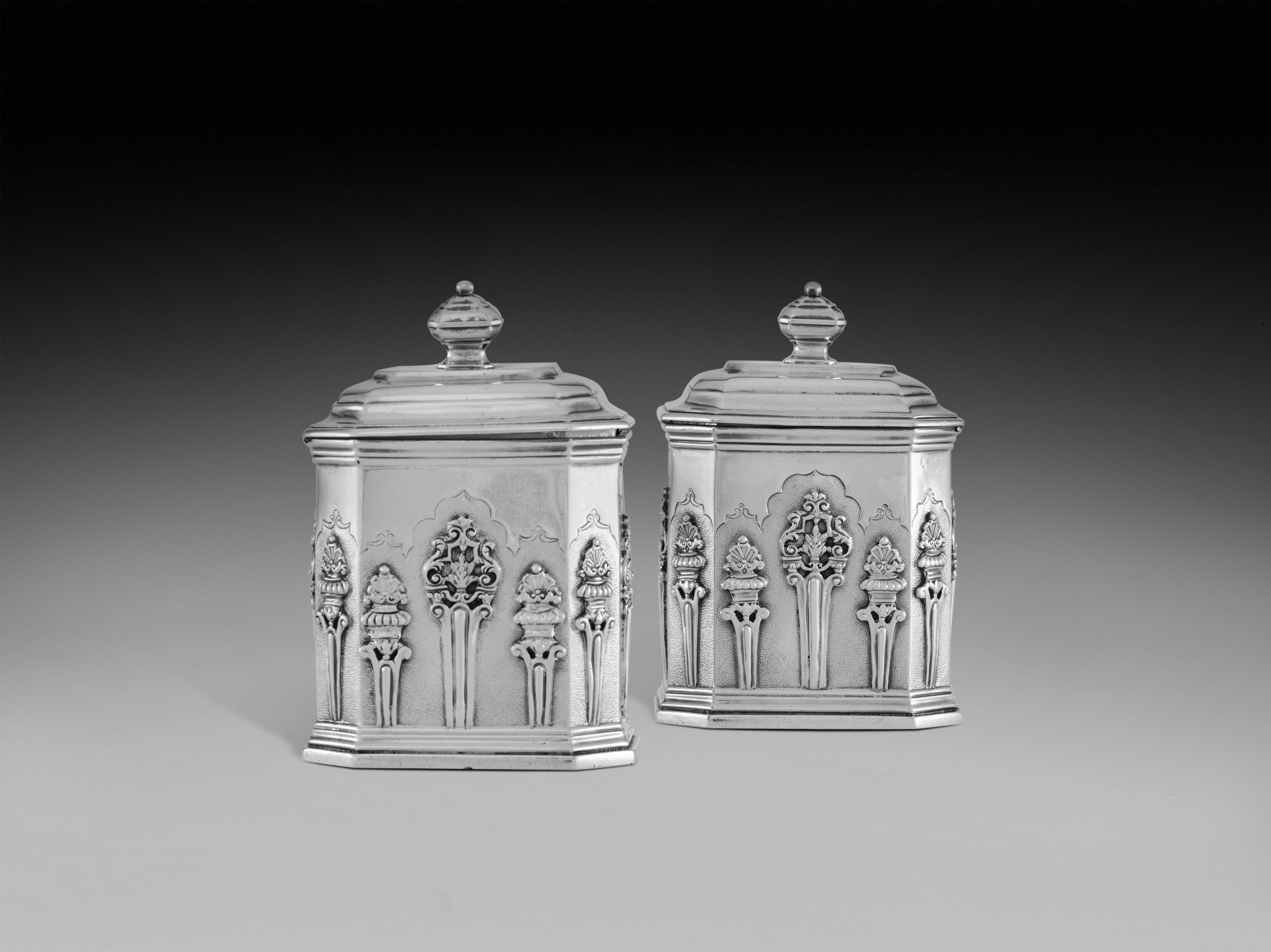A pair of George I silver tea caddies, David Tanqueray, London, 1719 ...