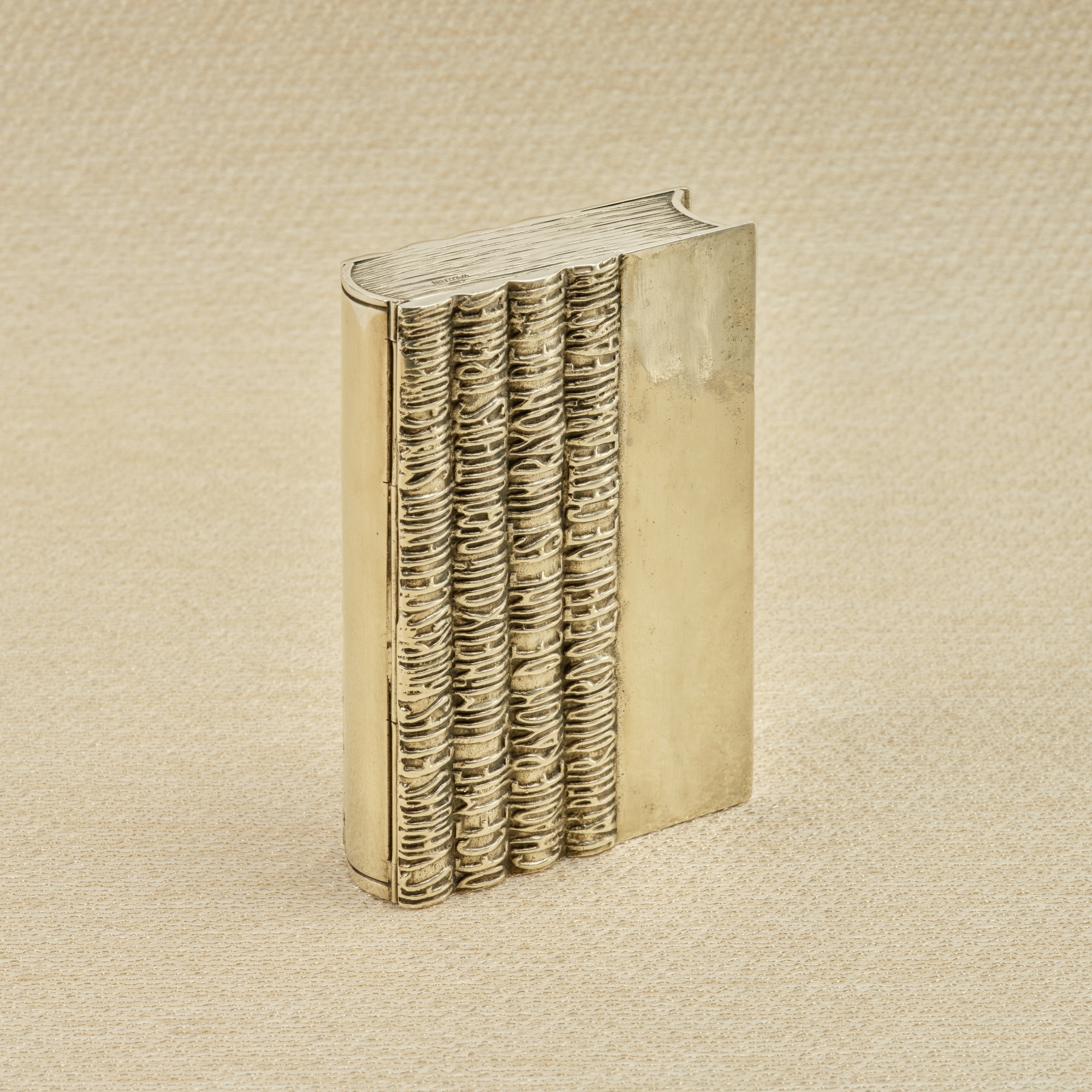 "Livre" Box | Poetry and Passion: The Distinctive Jewelry and Objects ...