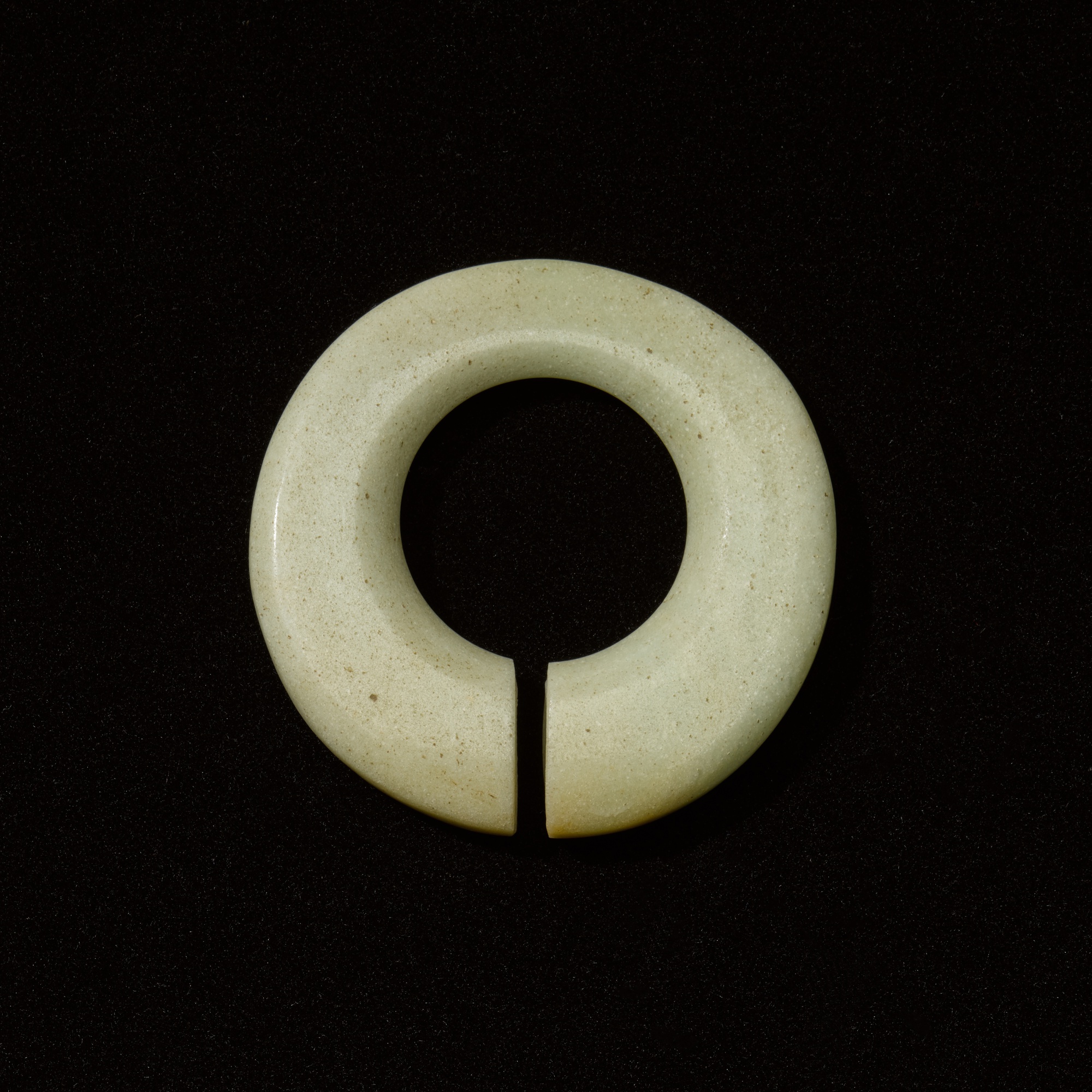 A quartz slit ring, jue Neolithic period, South-East China, c. 3500 ...