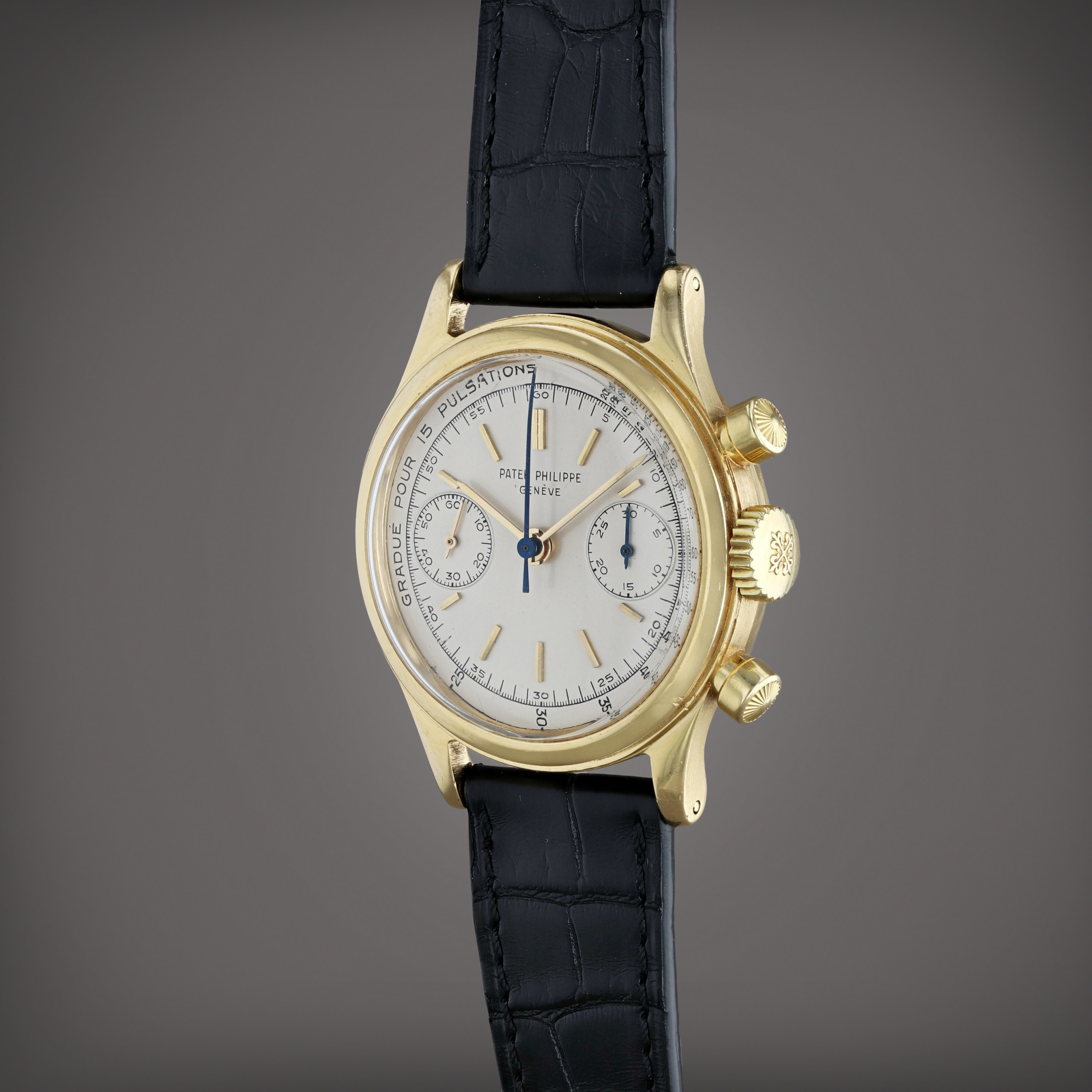 'Pulsometer' reference 1463 Montre bracelet chronographe en or jaune et ...