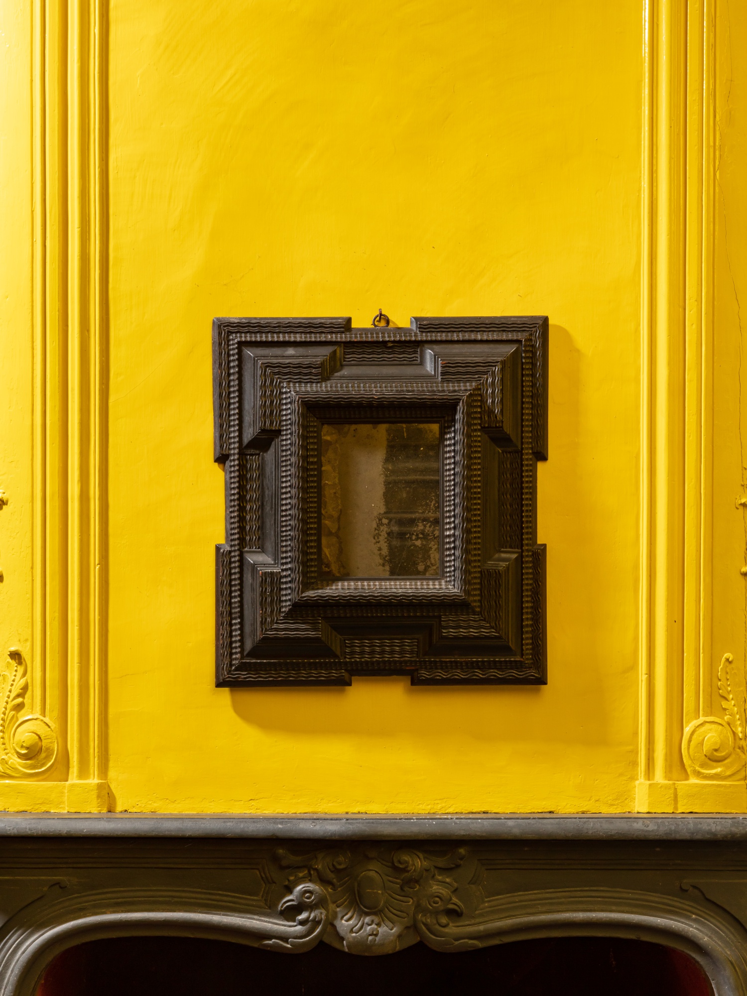 A Dutch ripple-moulded ebonised mirror, 17th century | Miroir en bois ...