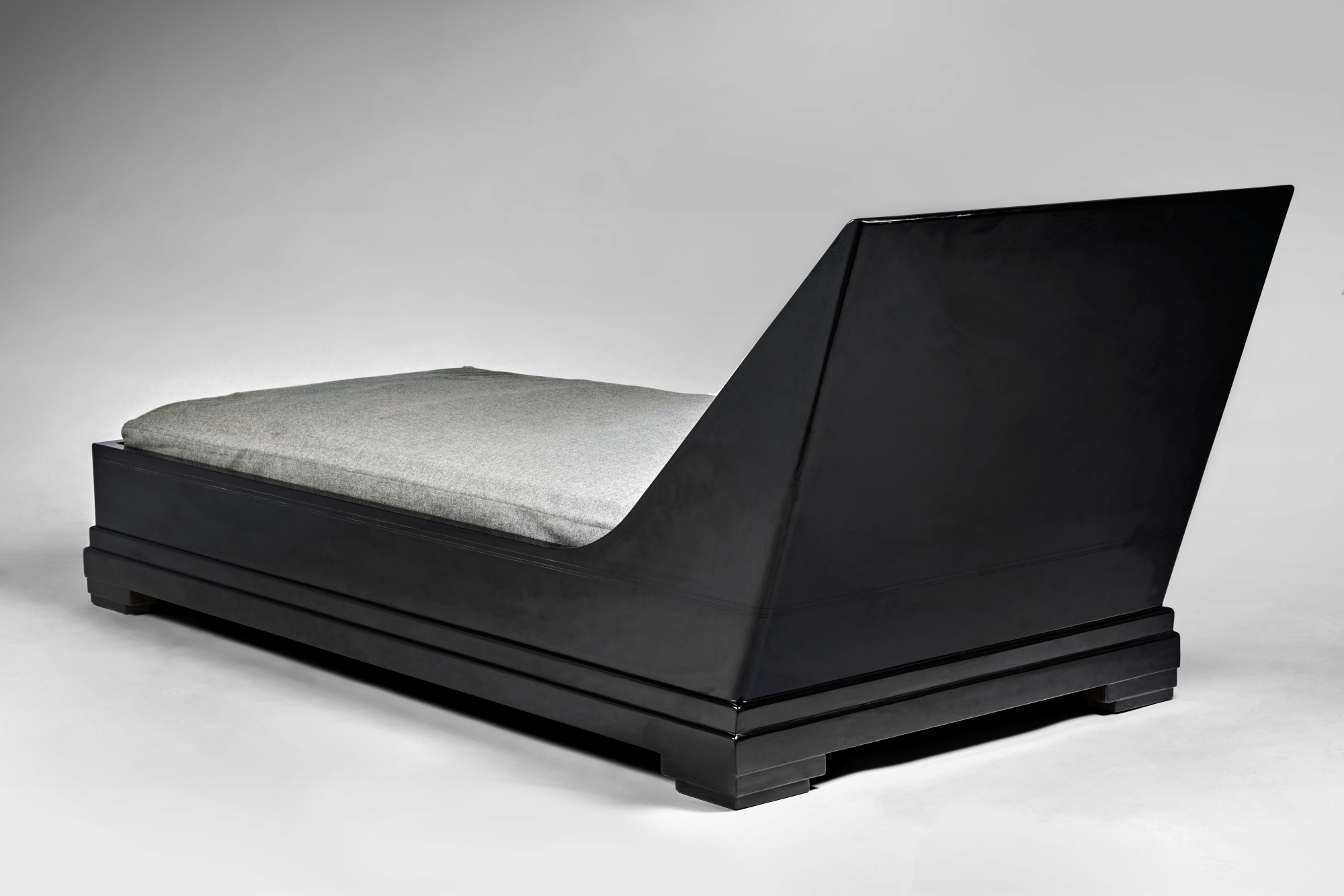 Unique "Bateau" Daybed for Nadine Oxnard | The Perelman Collection ...
